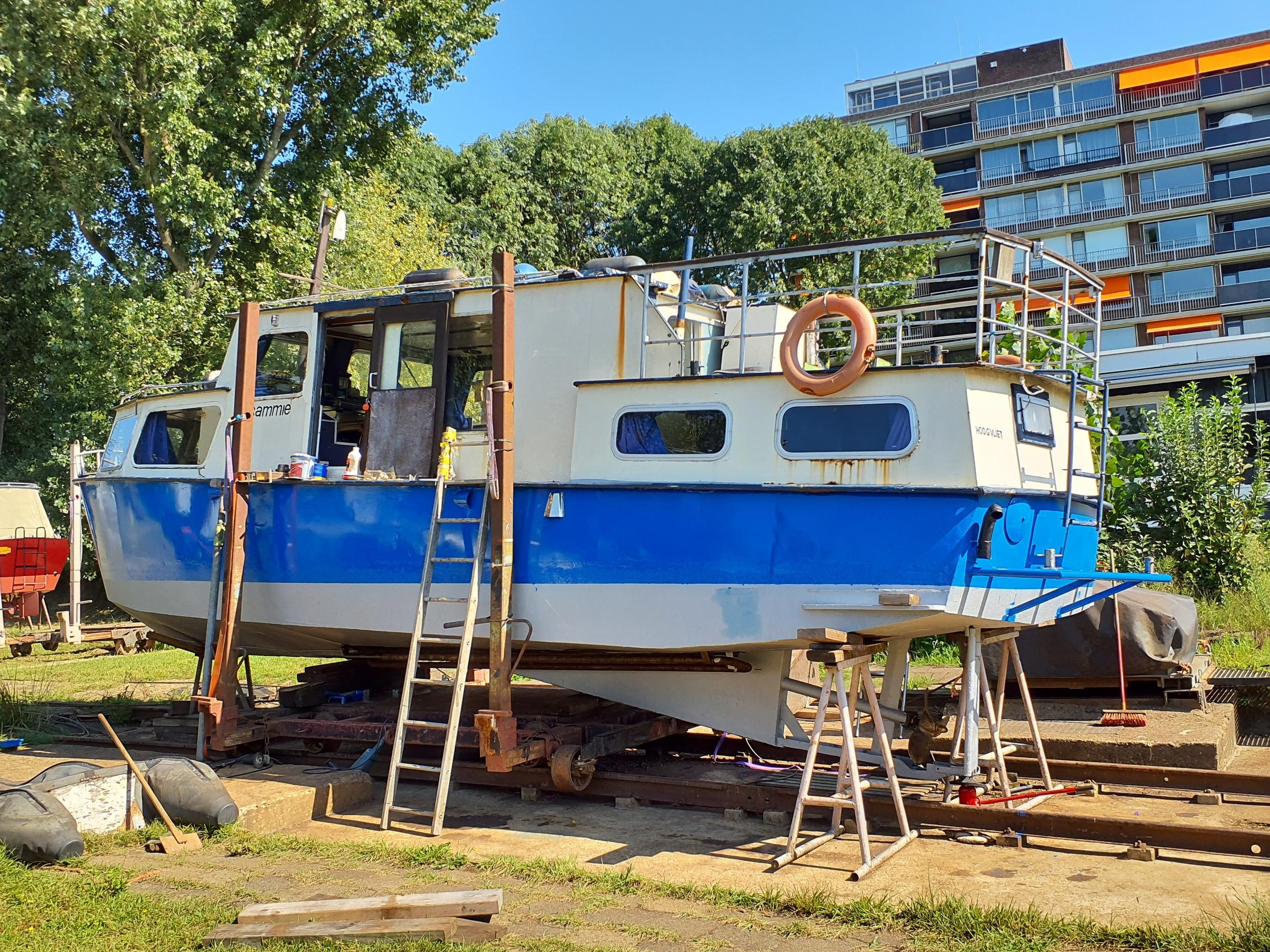 Used 1900 Kajuitboot 1000 | TopBoats