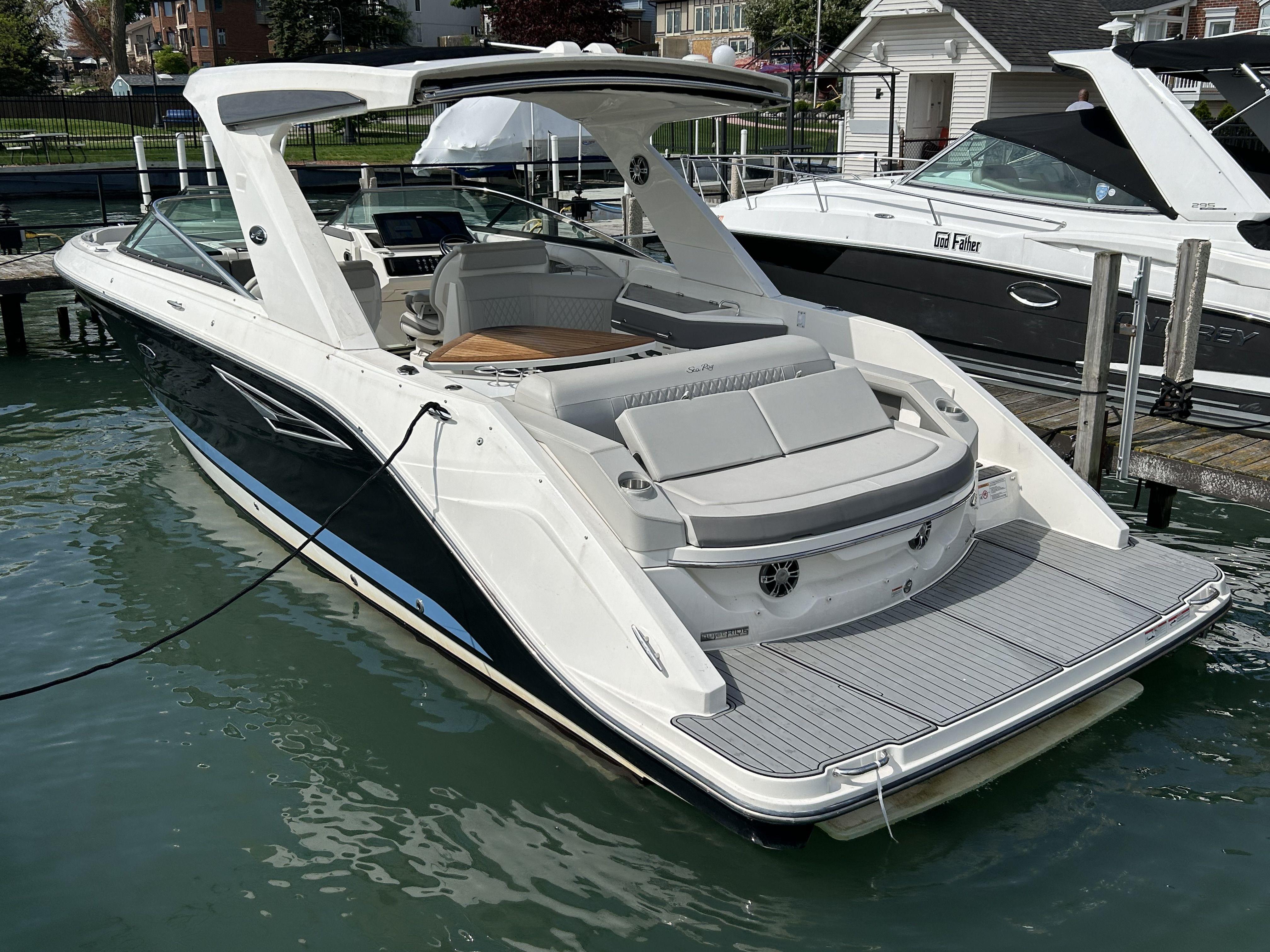 2021 Sea Ray SLX 310 Cruiser for sale - YachtWorld