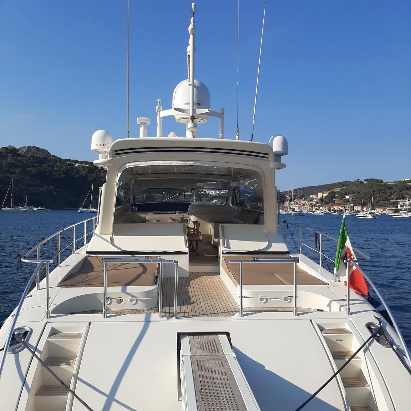 Arno Leopard Leopard 23 Hard top | 2006 | 23m | Boatshop24