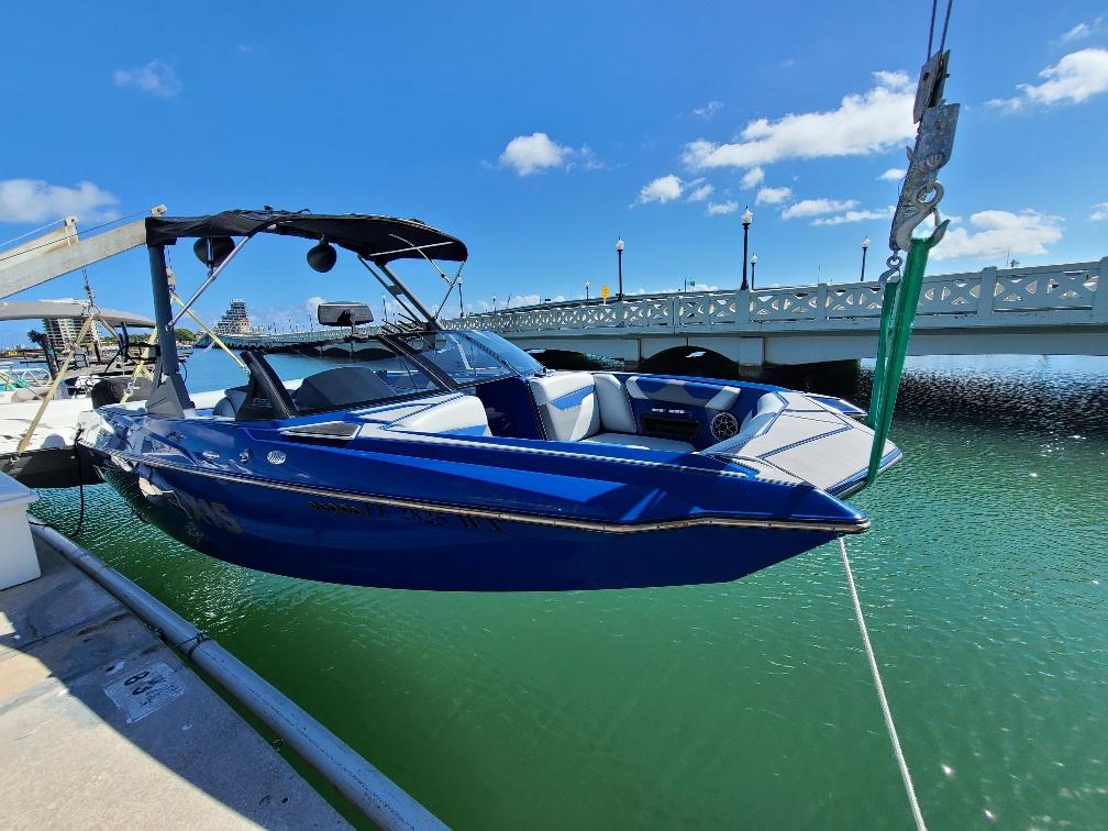 2021 Axis A22 Wasserski/Wakeboard-Boot Kaufen - YachtWorld