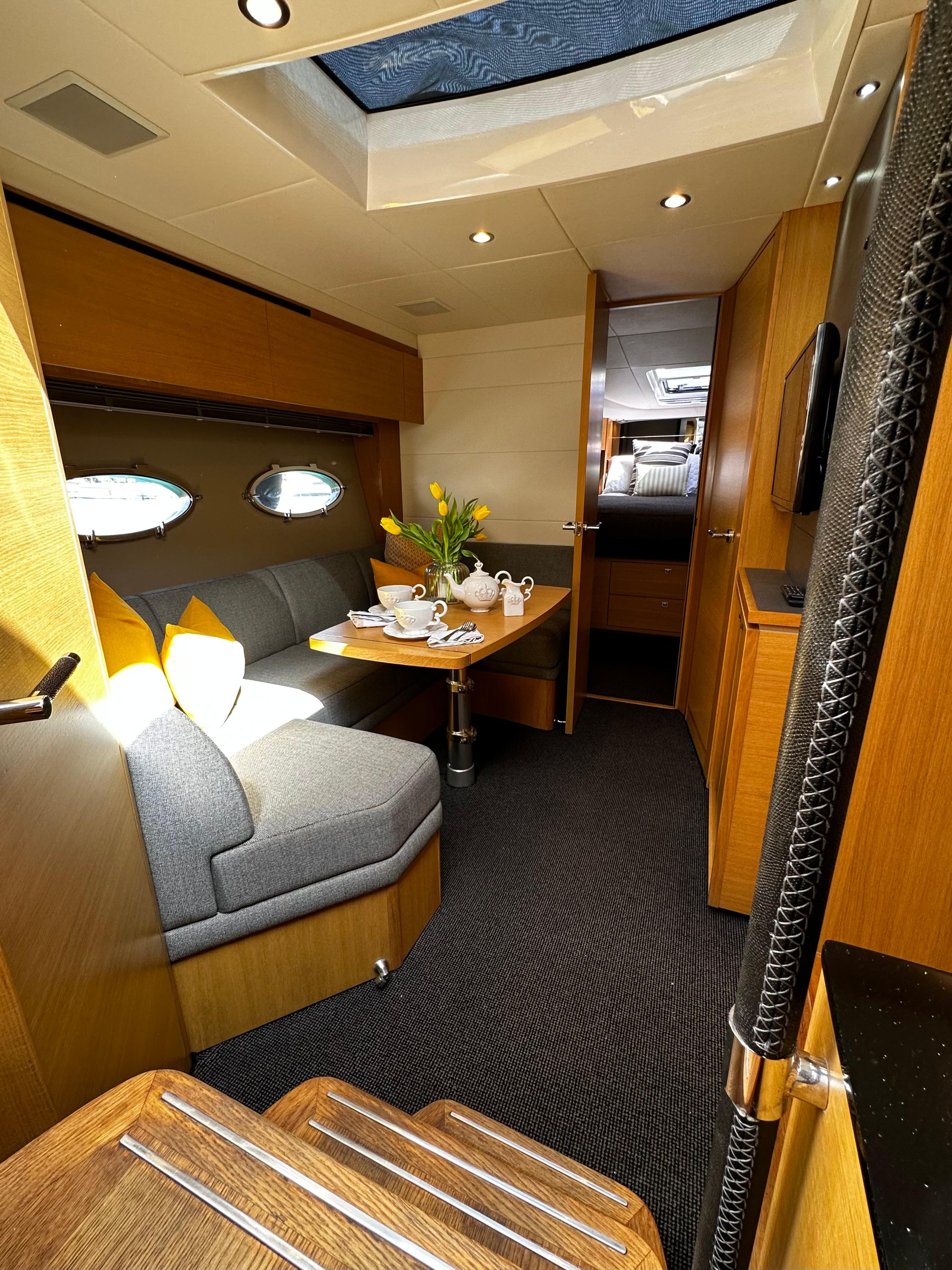 2015 Princess V39 Cruiser for sale - YachtWorld