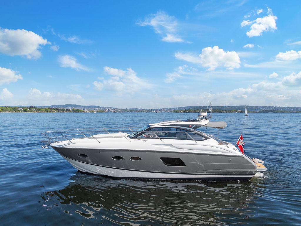 Princess V39 | 2013 | 13m | Boatshop24