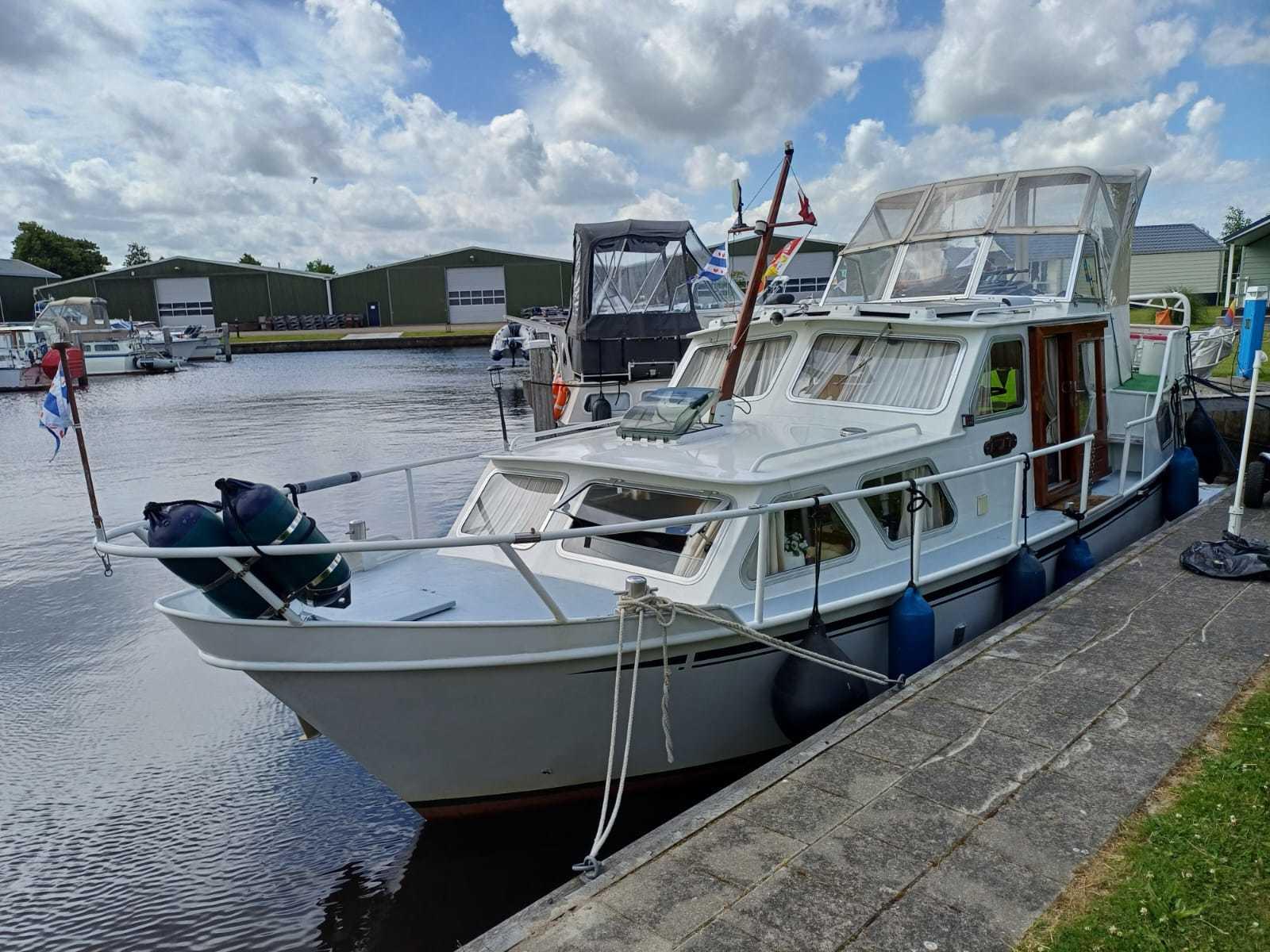 Jako Kruiser 10.00 AK 10m 1982, Motoryachten | Boot24