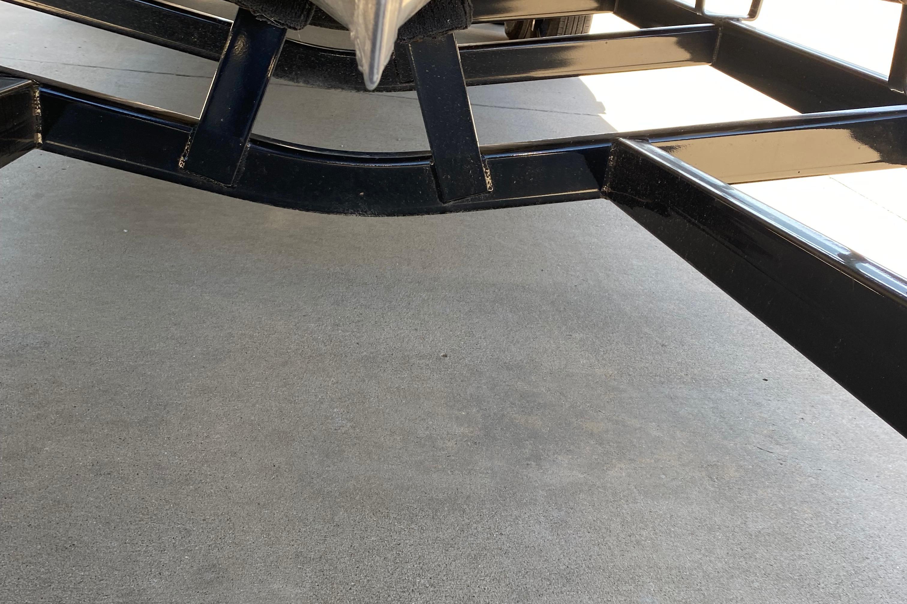 2019 Manitou 250 Encore SHP Pontoon for sale - YachtWorld