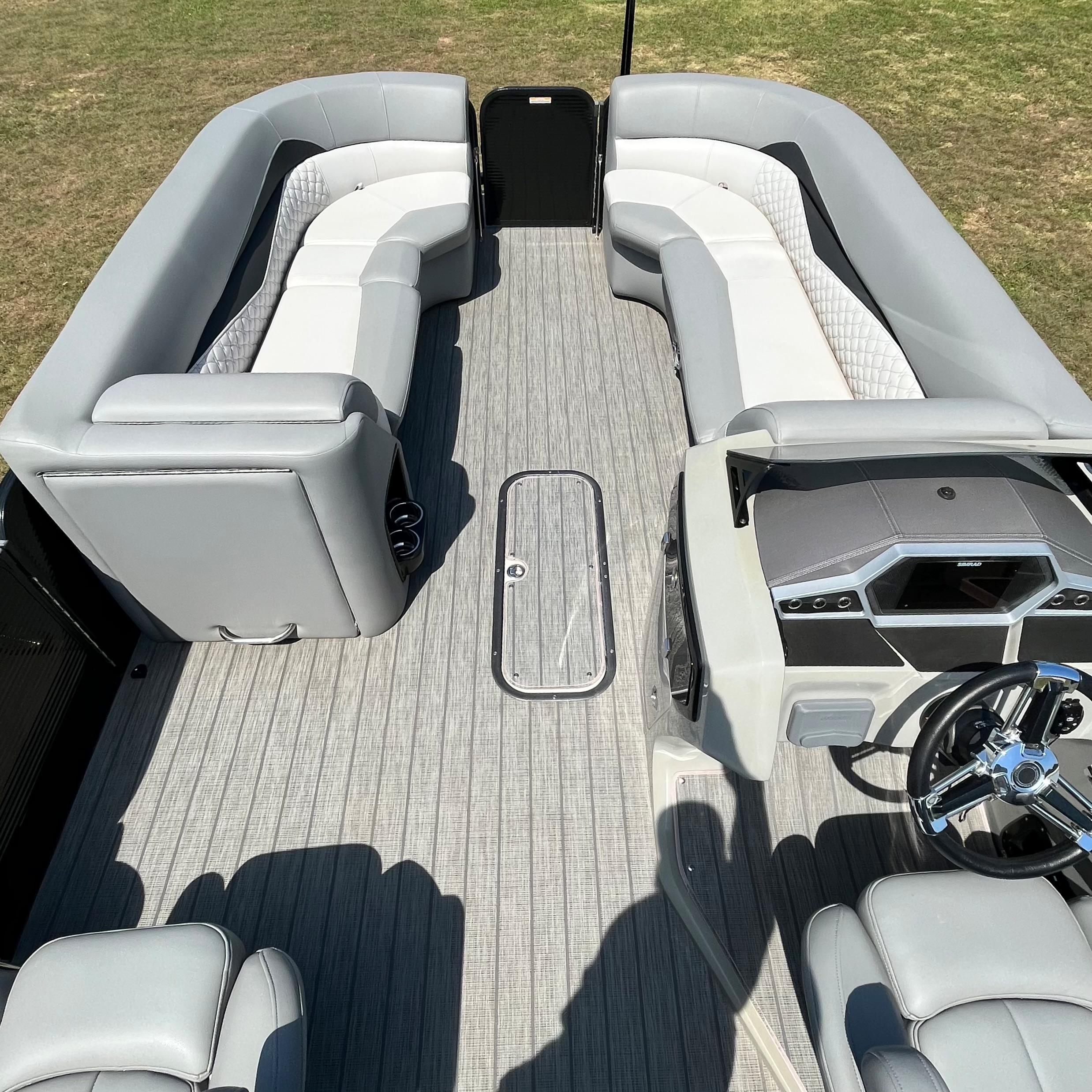 2019 Manitou 250 Encore SHP Pontoon for sale - YachtWorld
