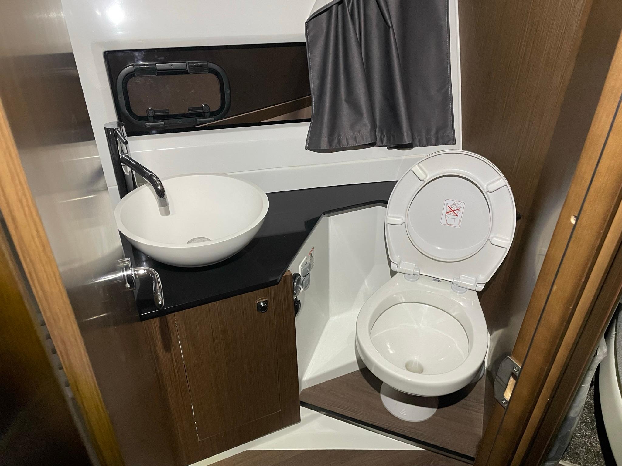 2022 Jeanneau NC 1095 Motor Yachts for sale - YachtWorld