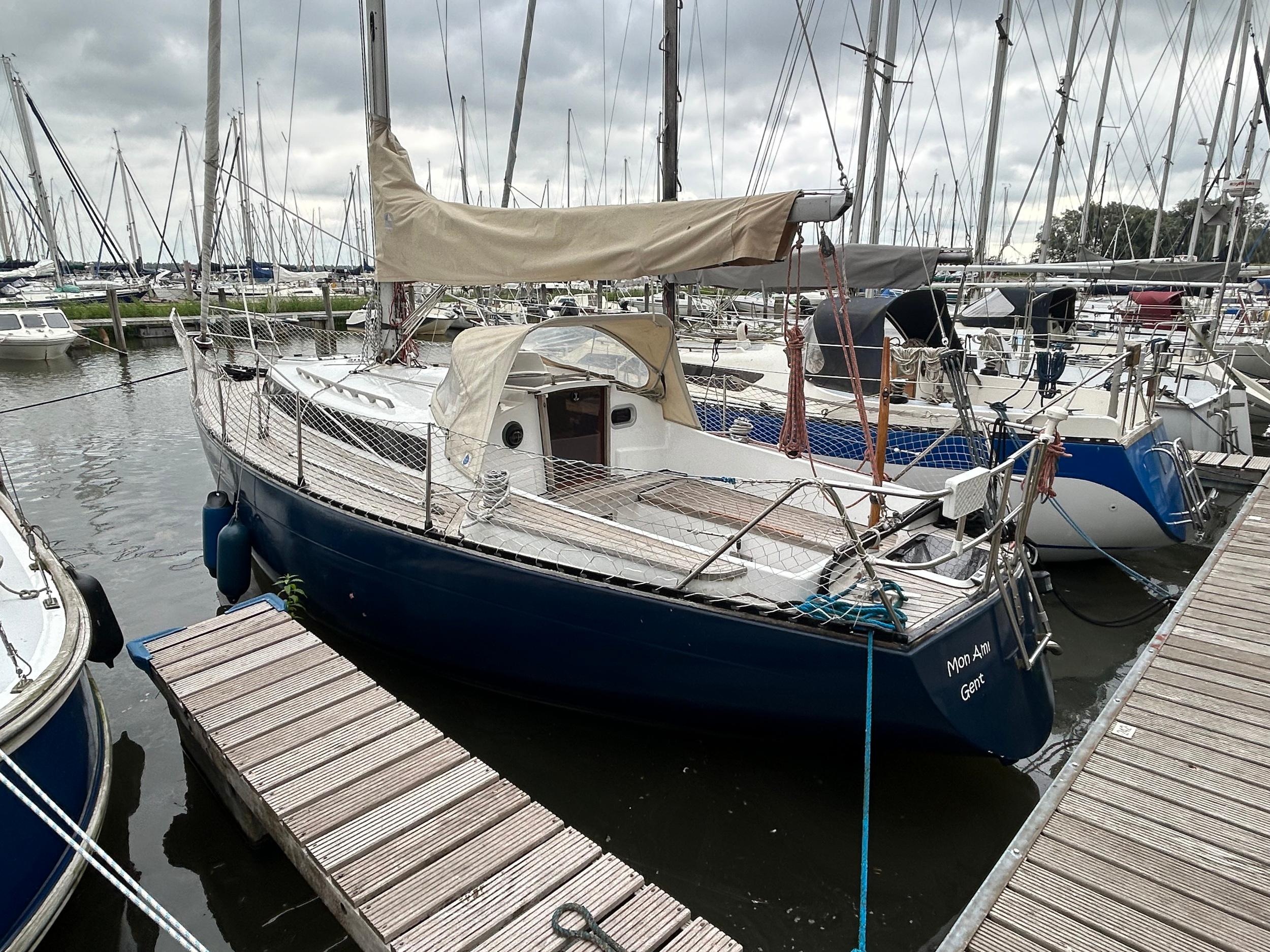 Used 1988 Standfast 30 | YachtFocus