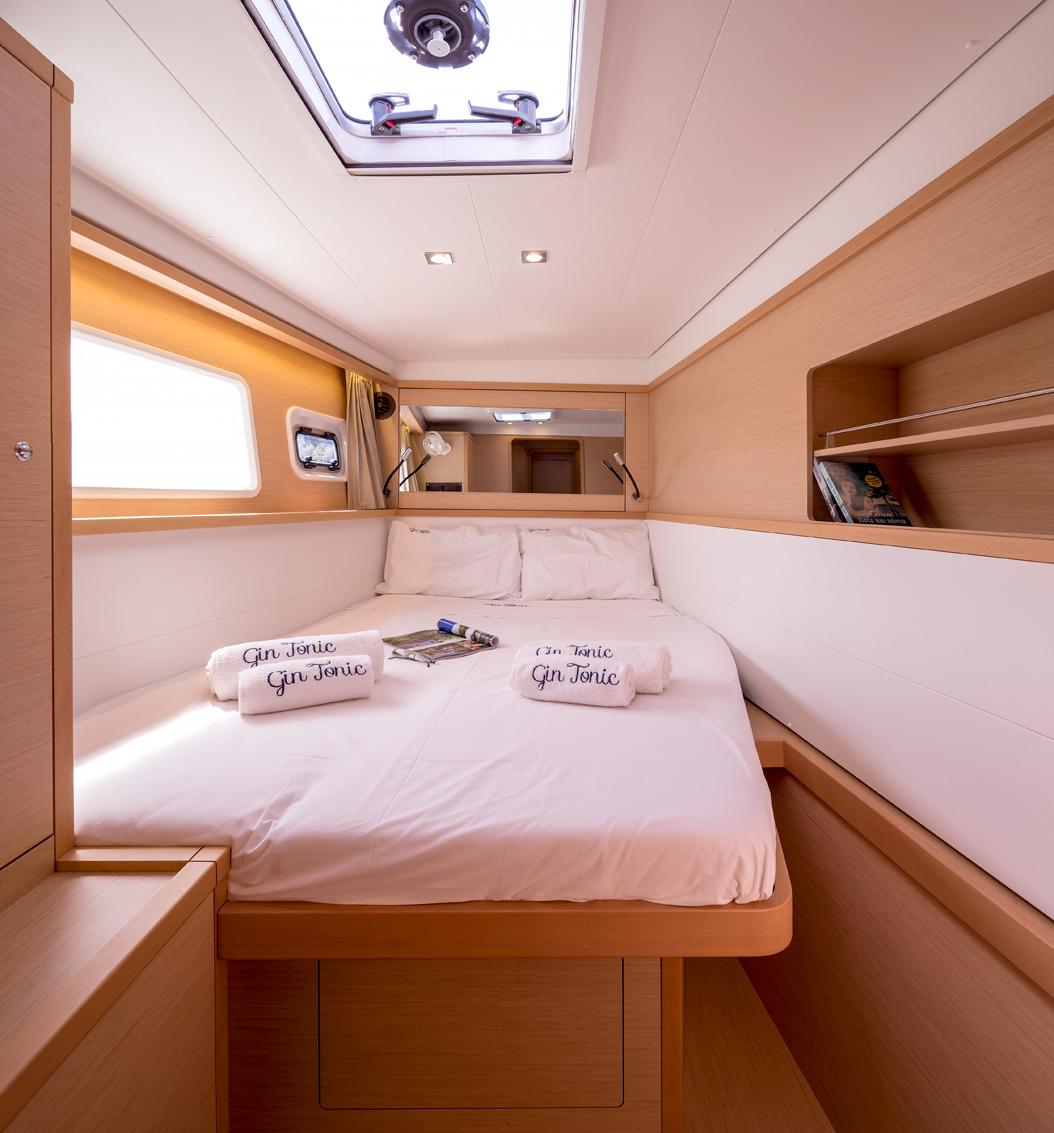 2016 Lagoon 450F Catamaran for sale - YachtWorld