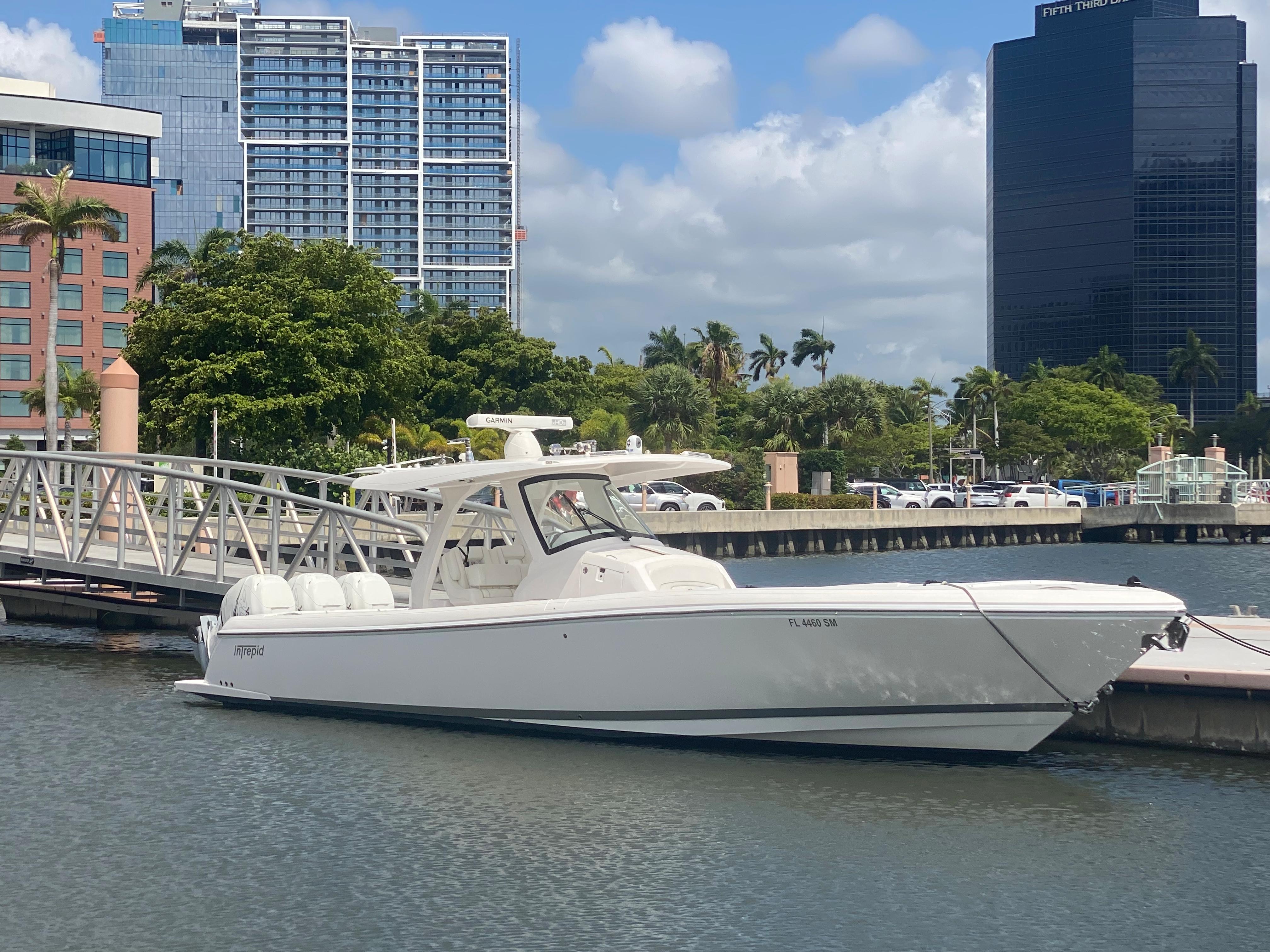 2020 Intrepid 375 Nomad SE Saltwater Fishing for sale - YachtWorld