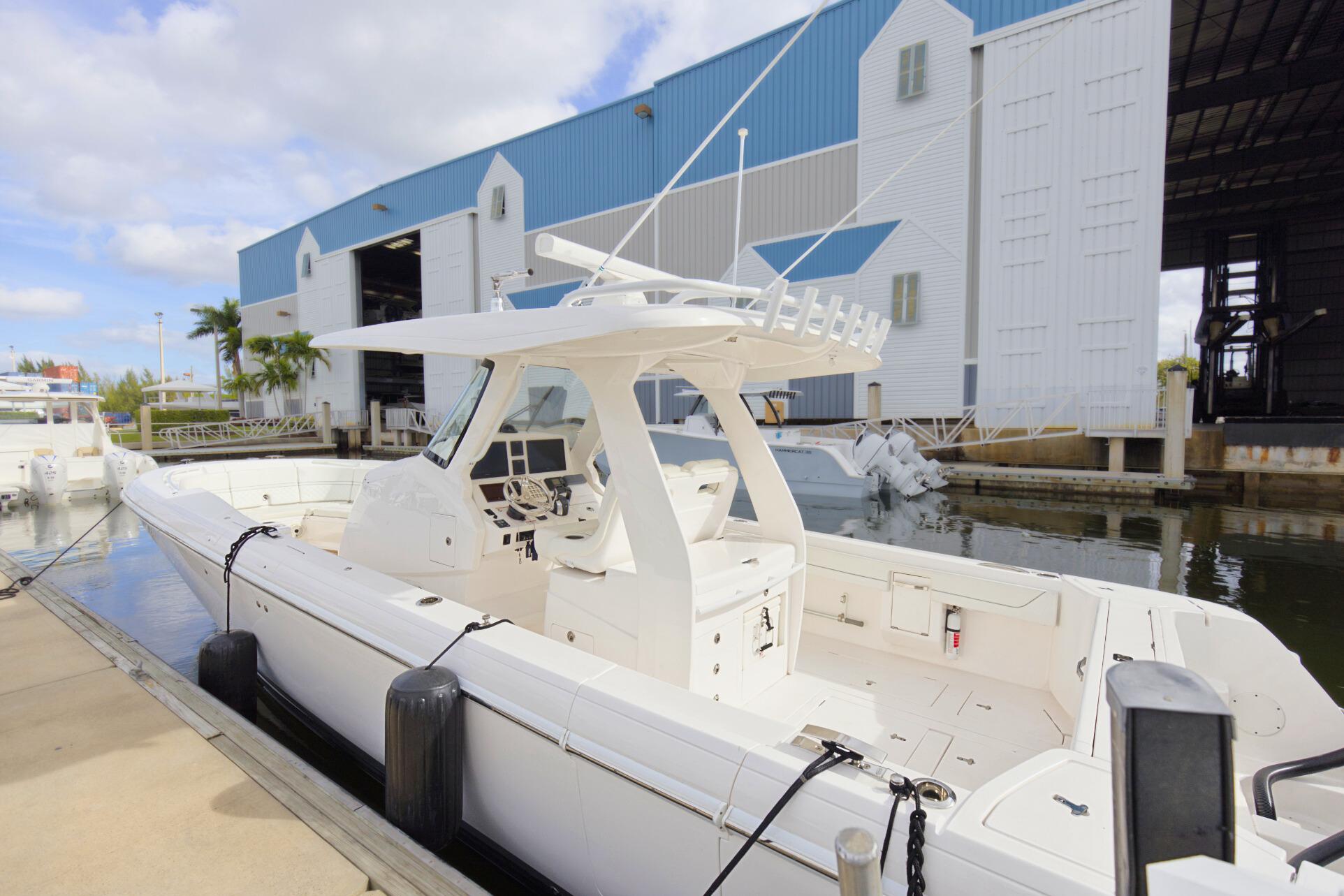 2020 Intrepid 375 Nomad SE Saltwater Fishing for sale - YachtWorld