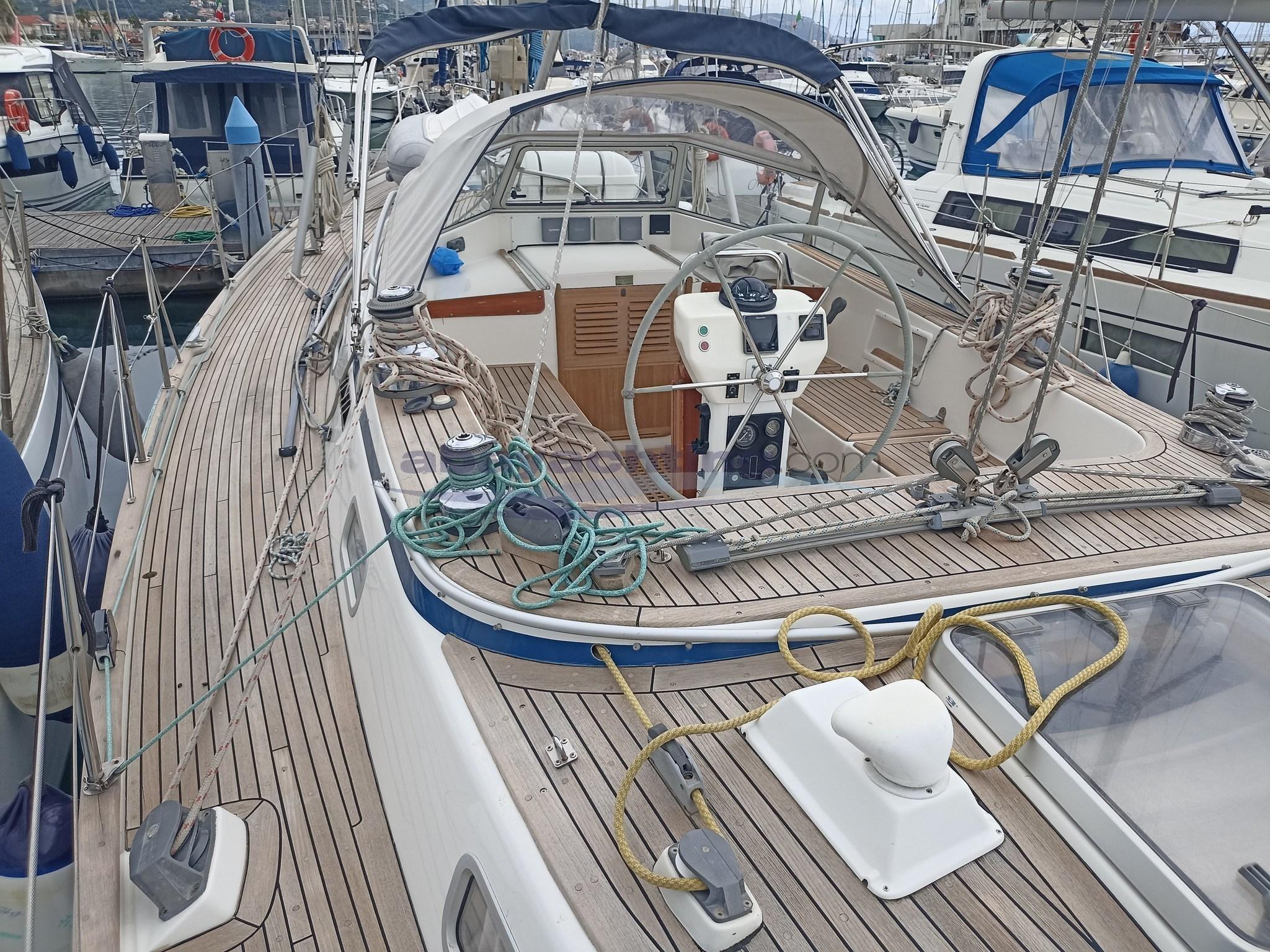 2000 Hallberg-Rassy 42F Cruiser for sale - YachtWorld