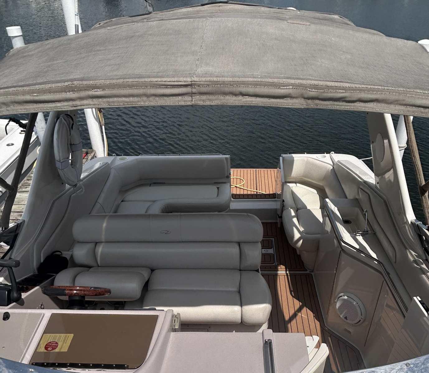 2001 Regal 3260 Commodore Express Cruiser for sale - YachtWorld