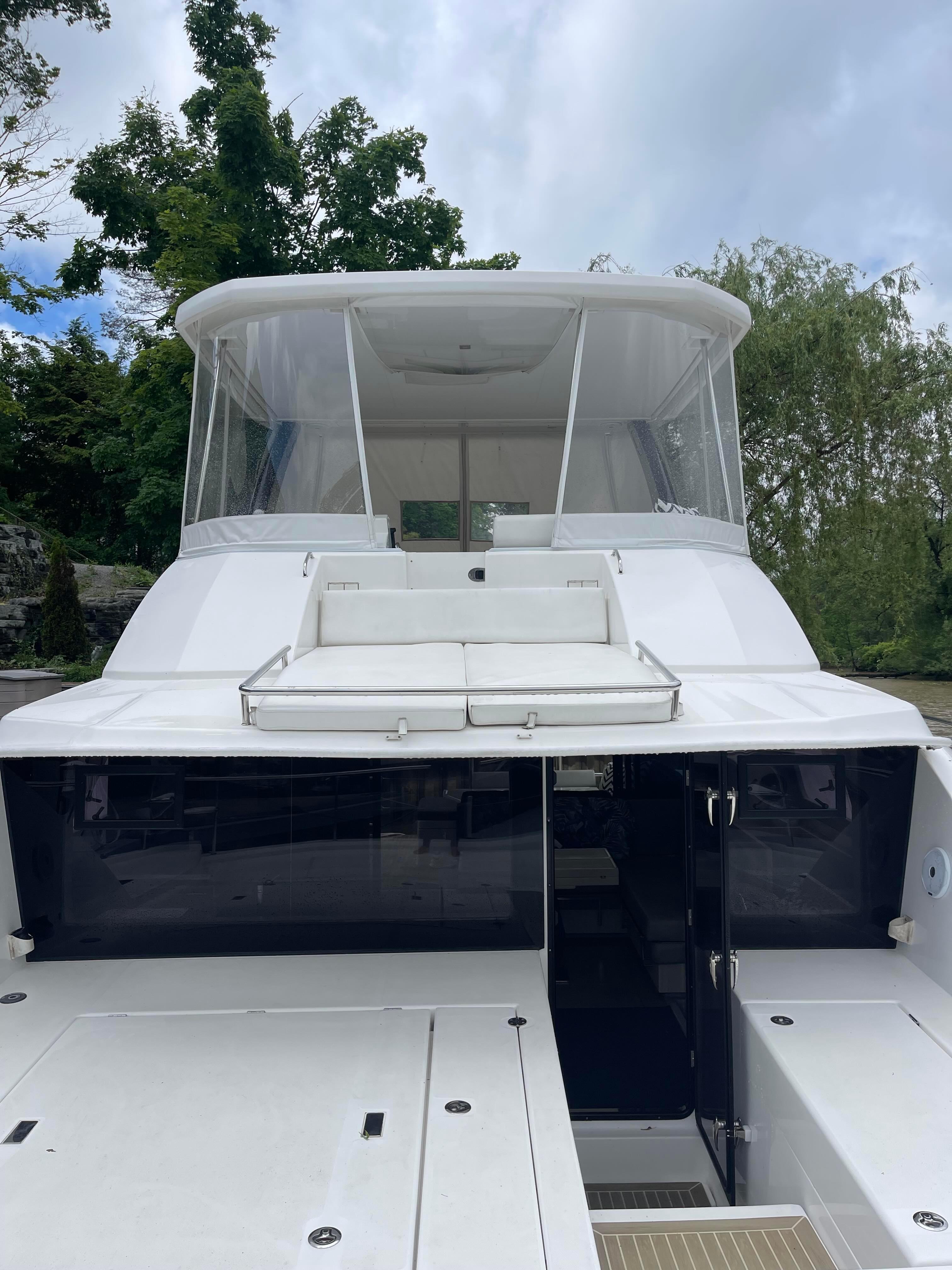 2020 Leopard 43 Powercat Power Catamaran for sale - YachtWorld