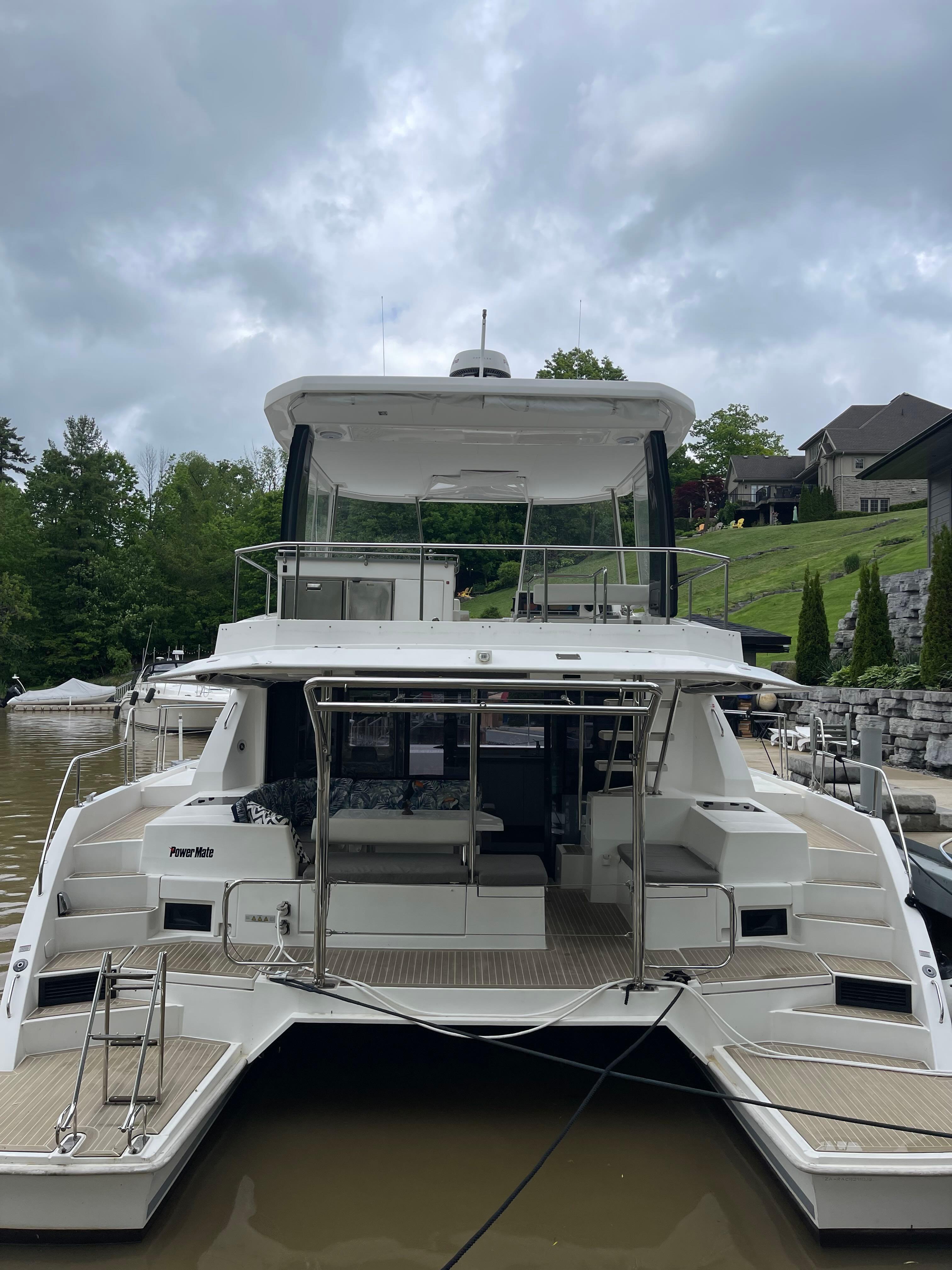 2020 Leopard 43 Powercat Power Catamaran for sale - YachtWorld