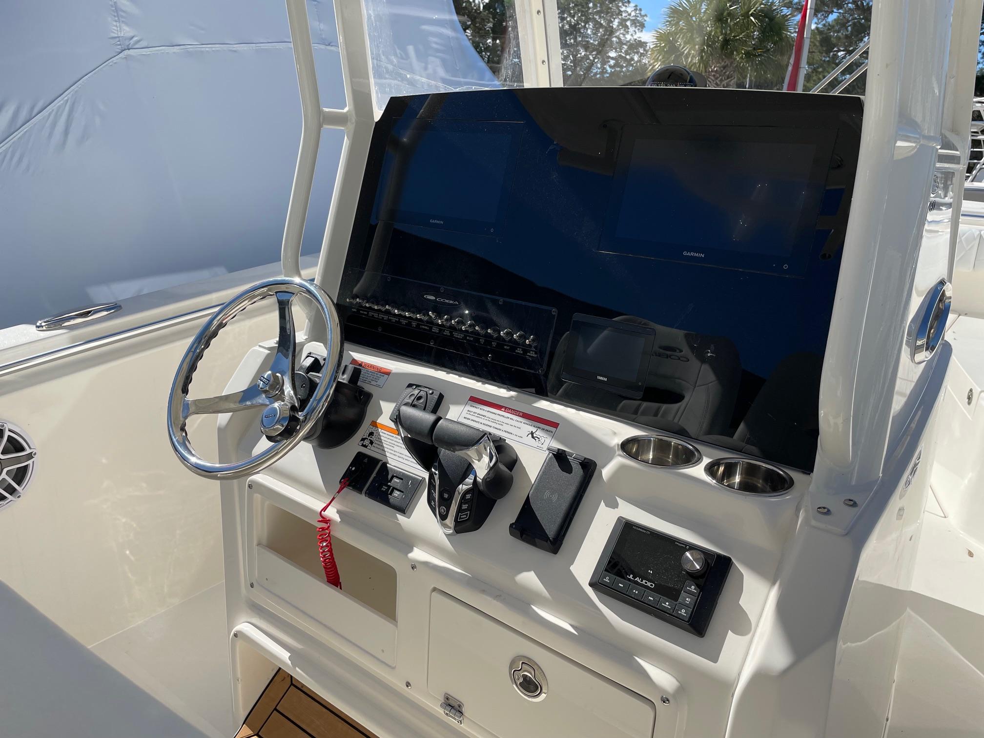 2024 Cobia 280 Center Console Center Console for sale - YachtWorld