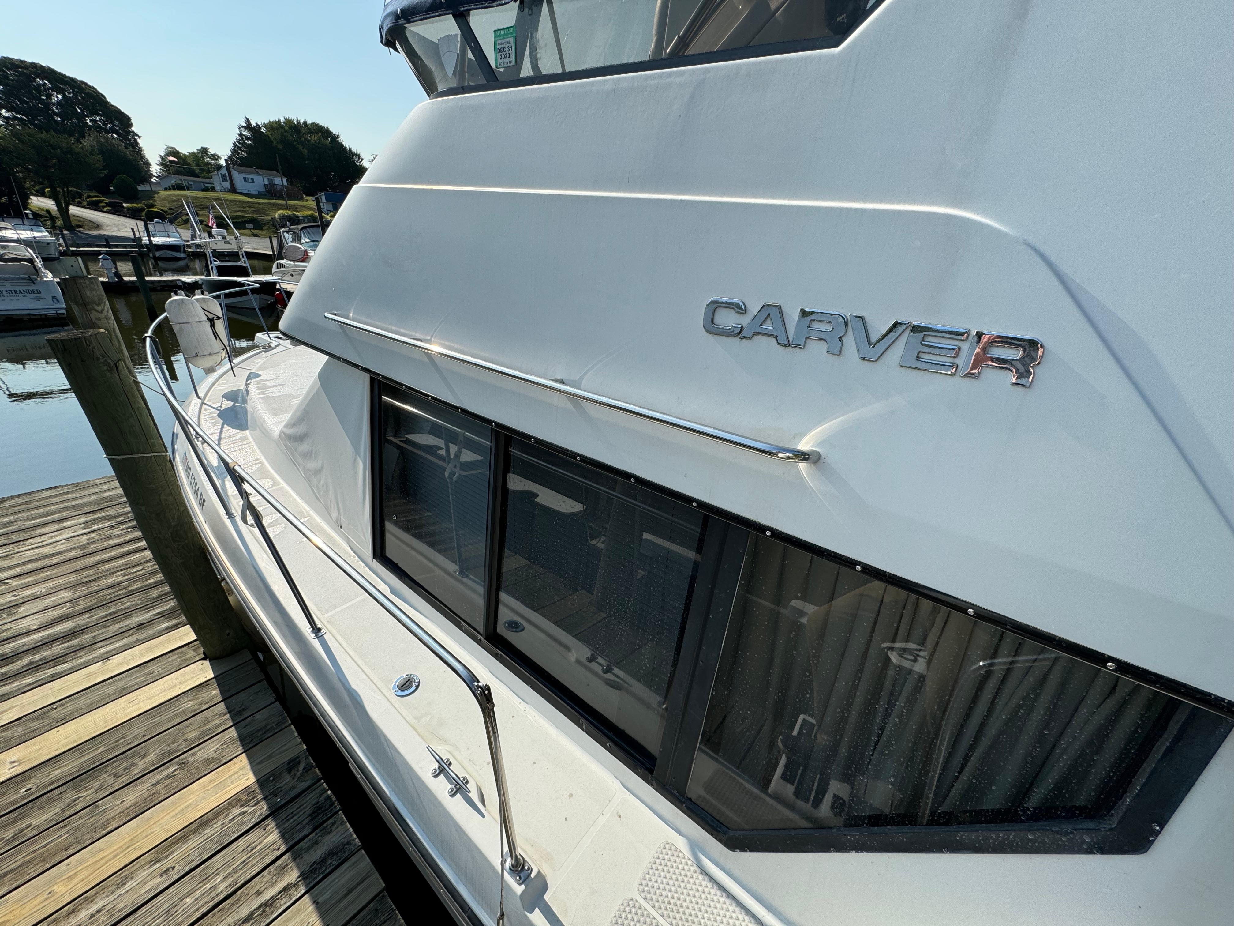 1991 Carver 33 Aft Cabin Aft Cabin for sale - YachtWorld