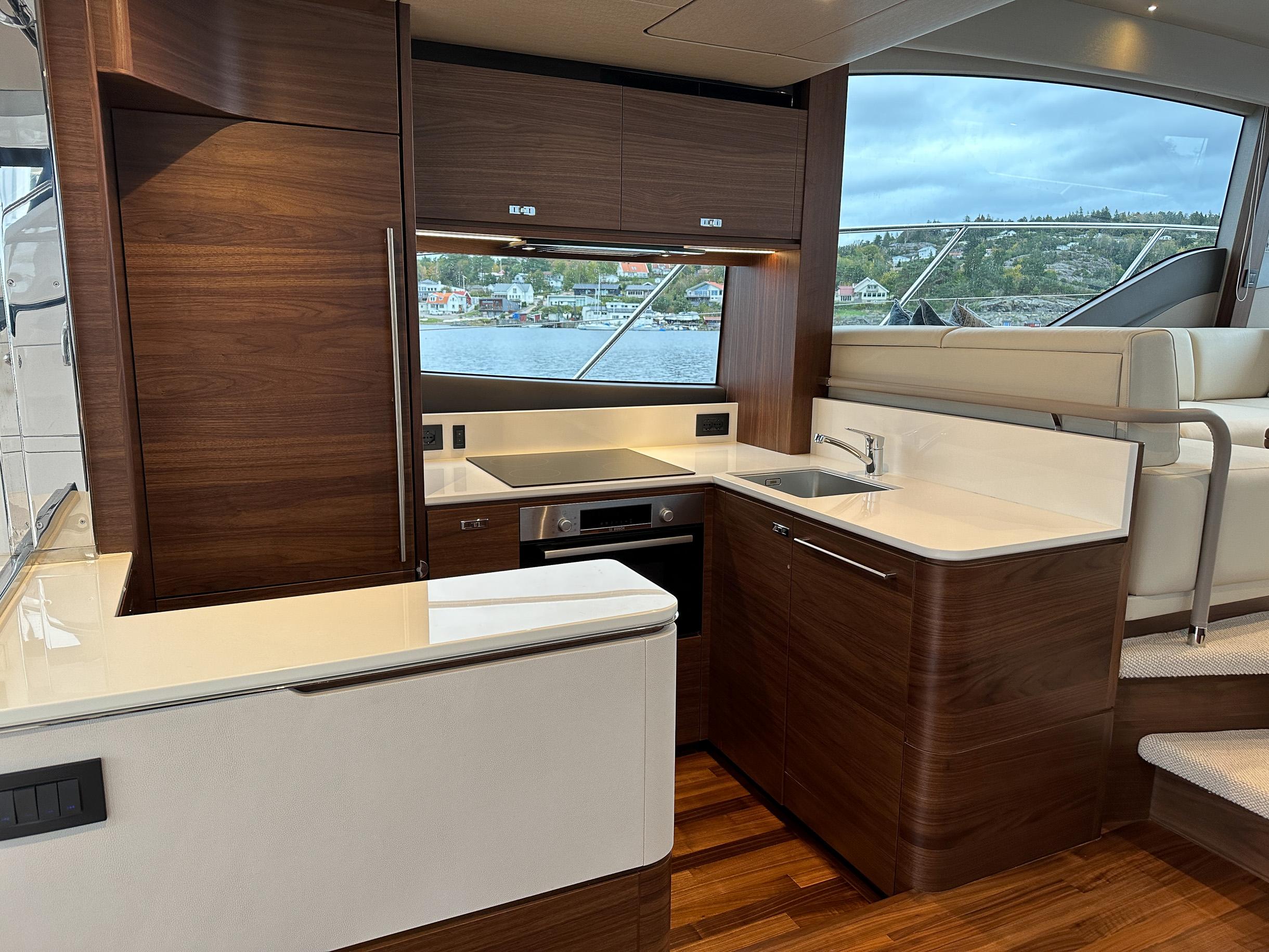 2024 Princess F55 Flybridge for sale - YachtWorld