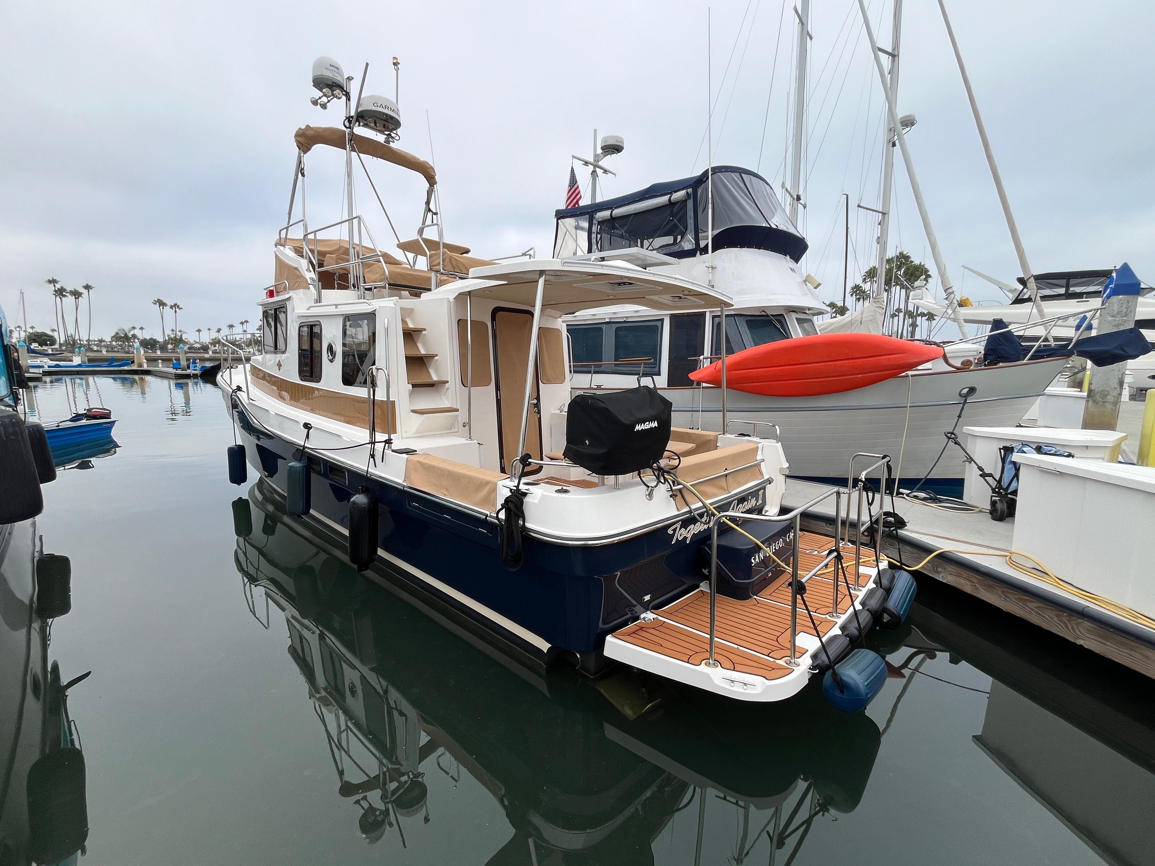 Used Ranger Tugs R-31 CB in California - iNautia