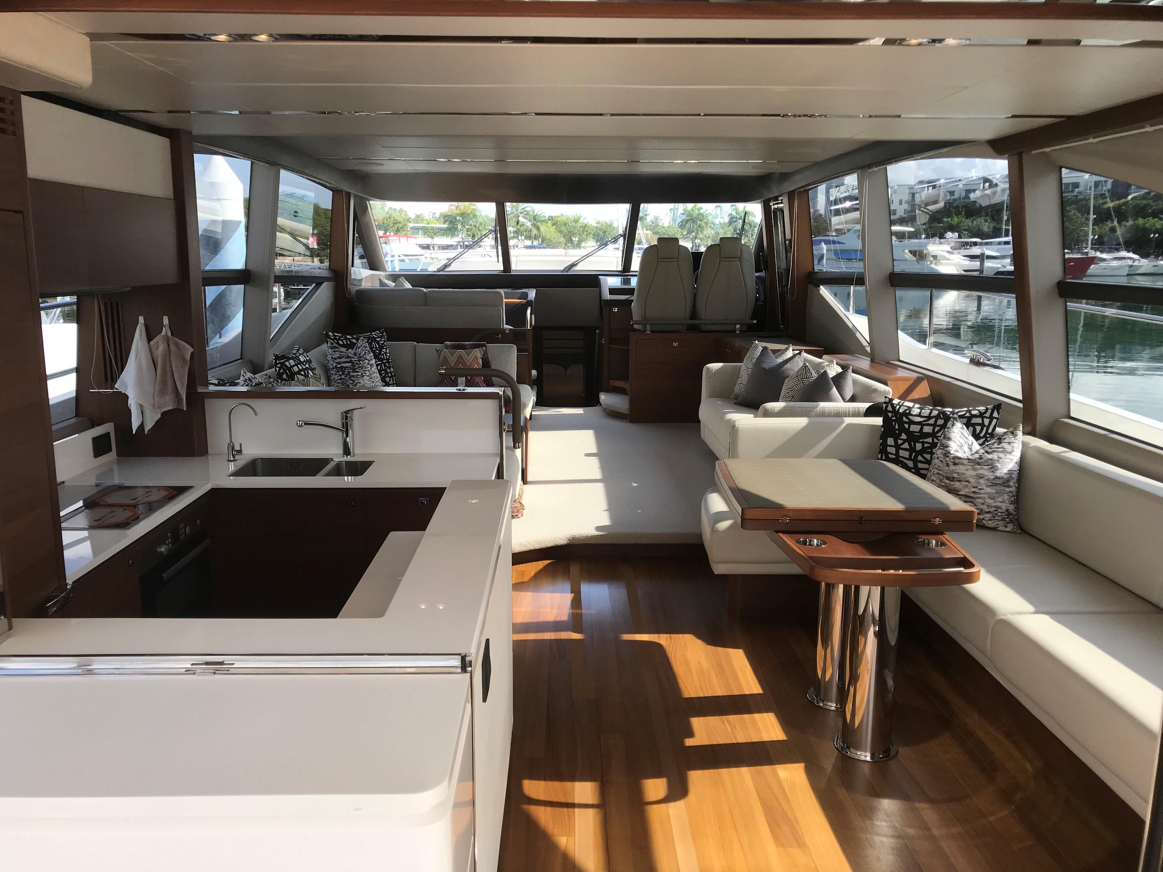 2018 Princess 68 Flybridge for sale - YachtWorld