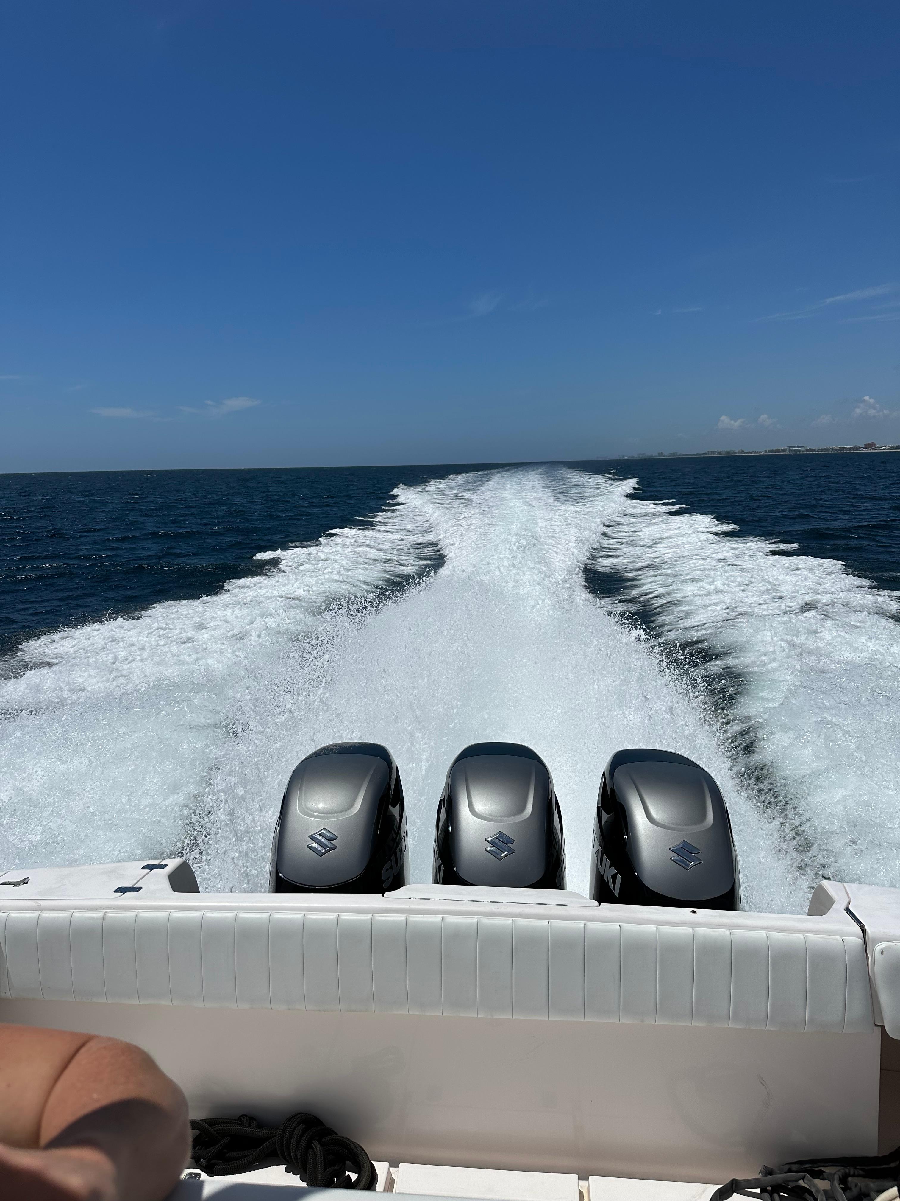 Used 2002 Intrepid 377 Walkaround - Florida | TopBoats