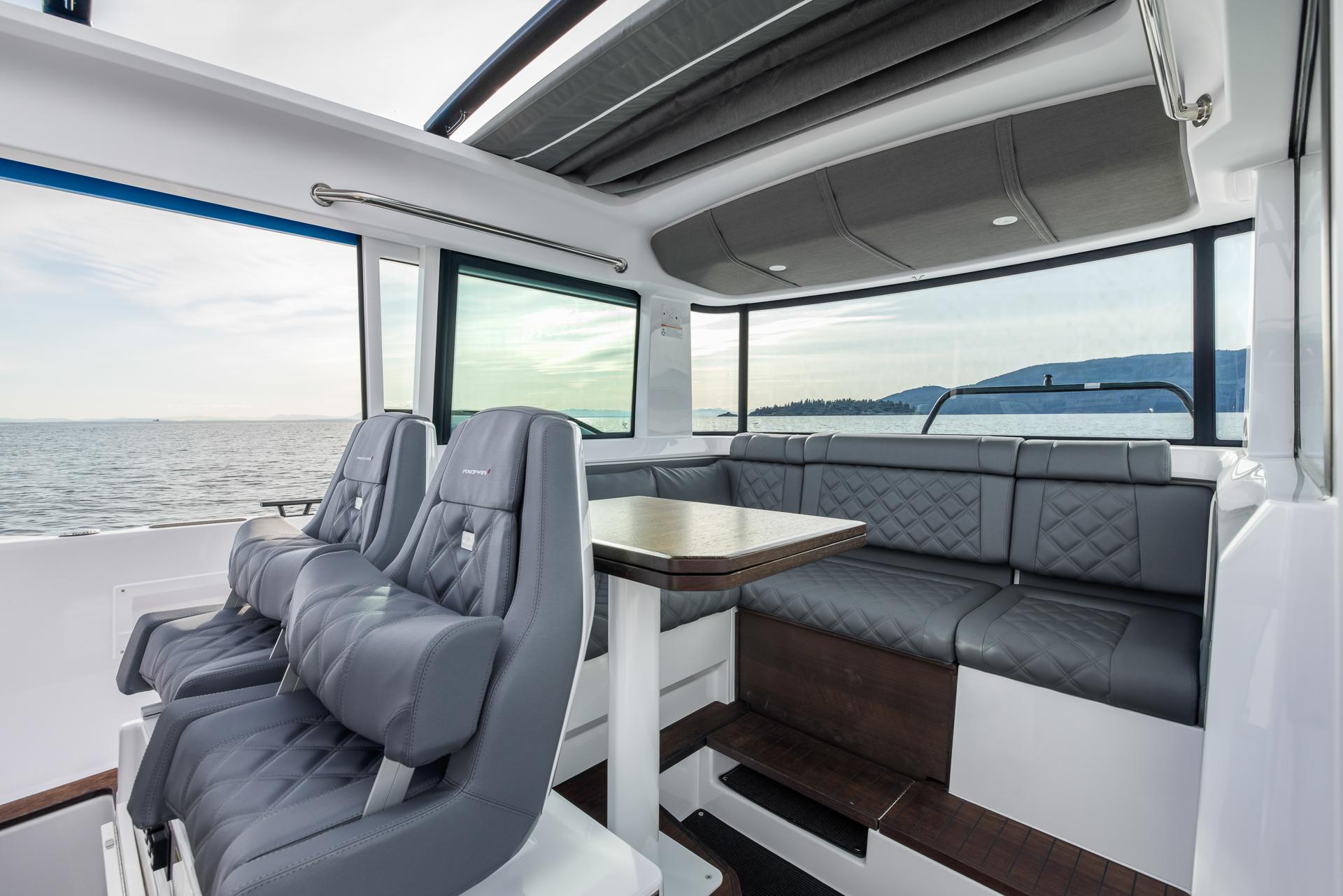 2025 Axopar 37 XC Cross Cabin with Aft Bench Cruiser for sale - YachtWorld
