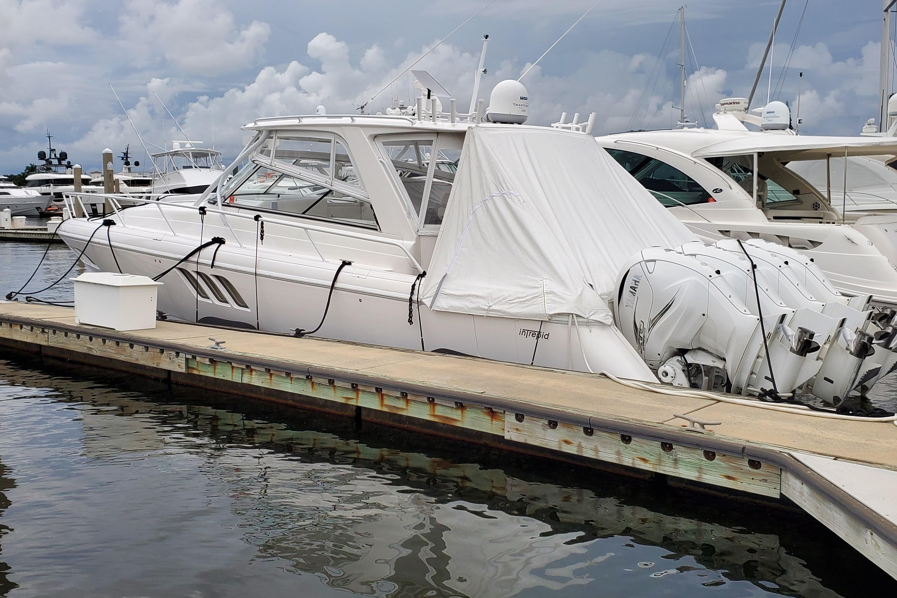 2019 Intrepid 475 Sport Yacht Cruiser for sale - YachtWorld