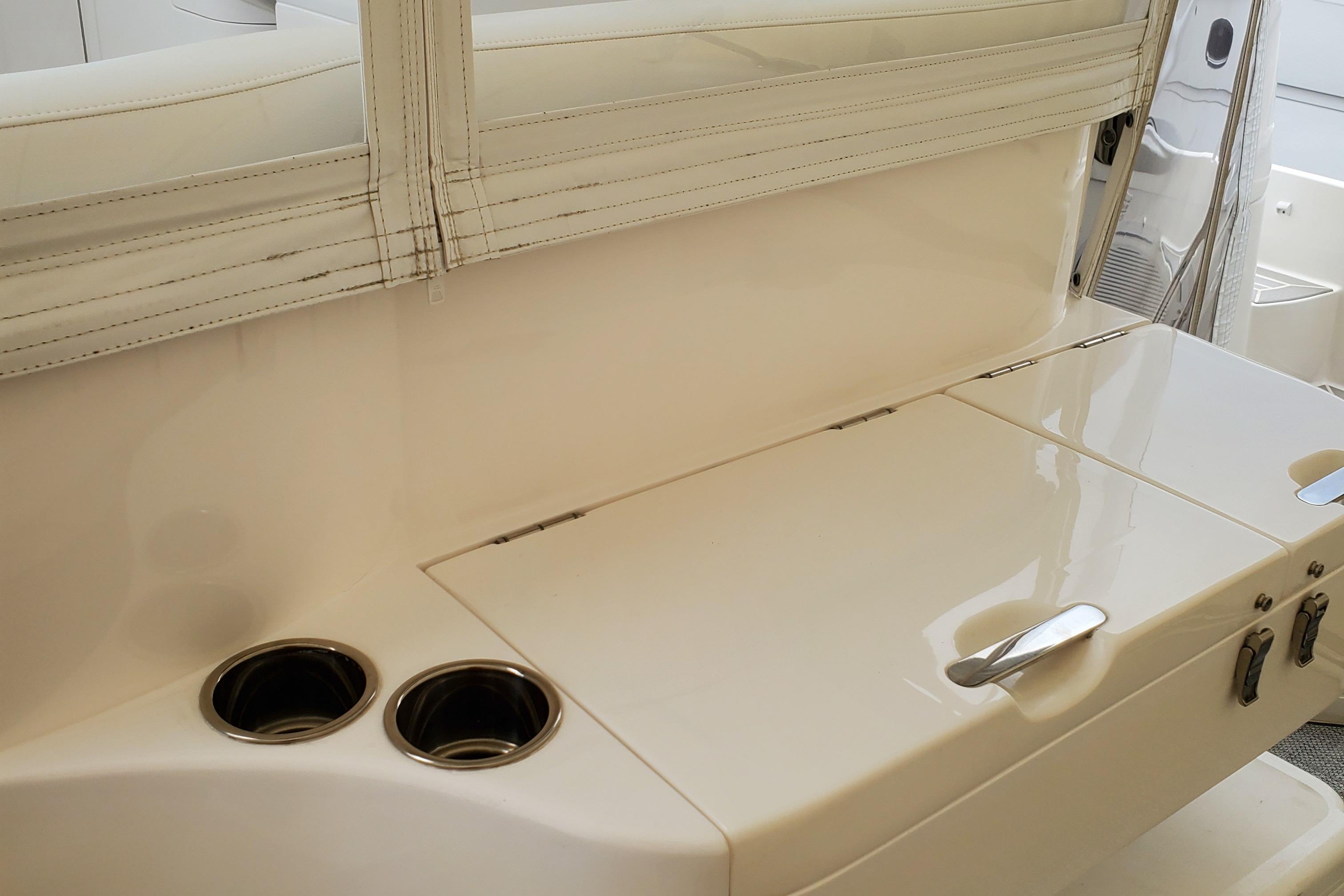 2019 Intrepid 475 Sport Yacht Cruiser for sale - YachtWorld