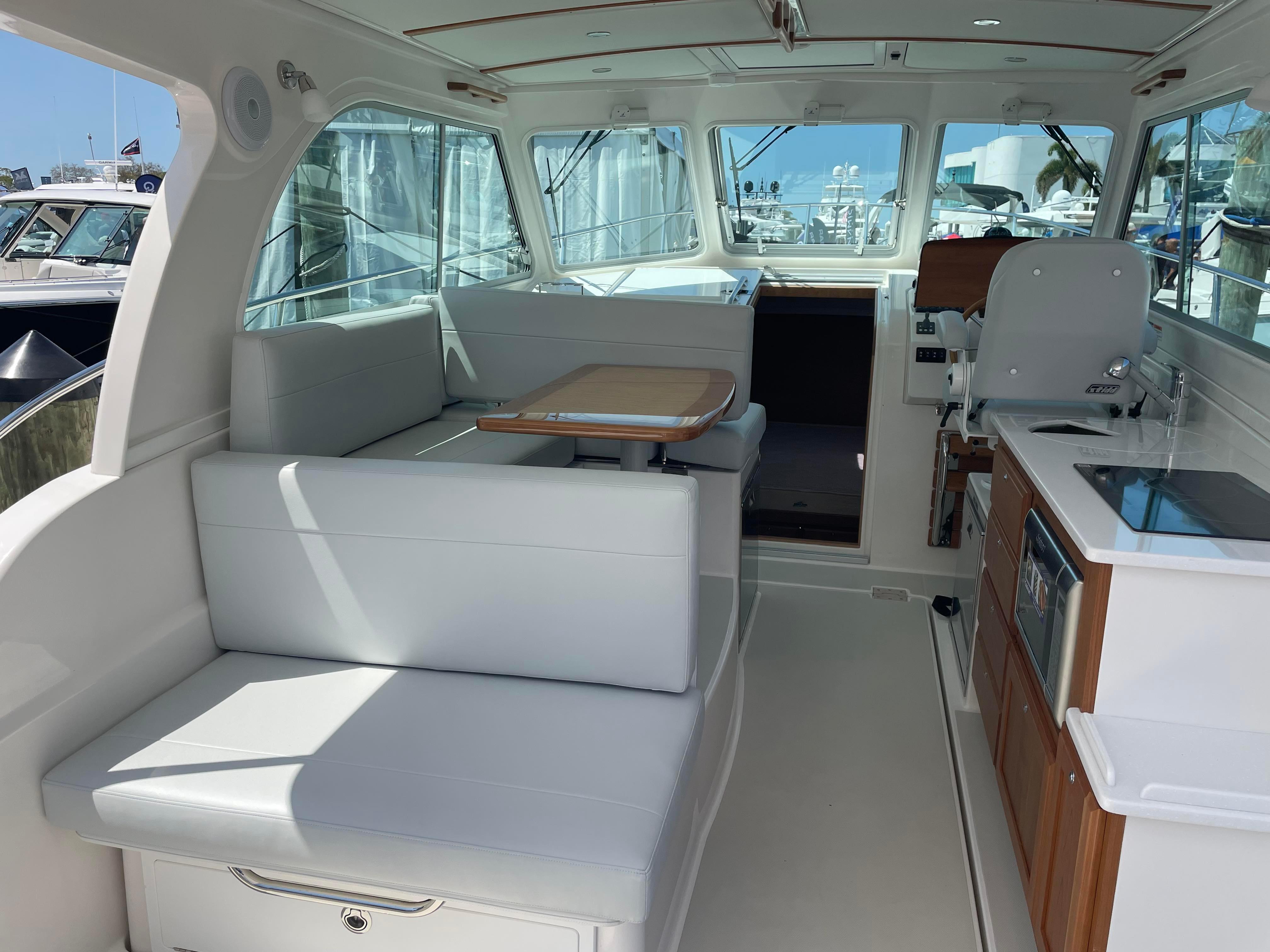 2026 Back Cove 34O Express Cruiser for sale - YachtWorld