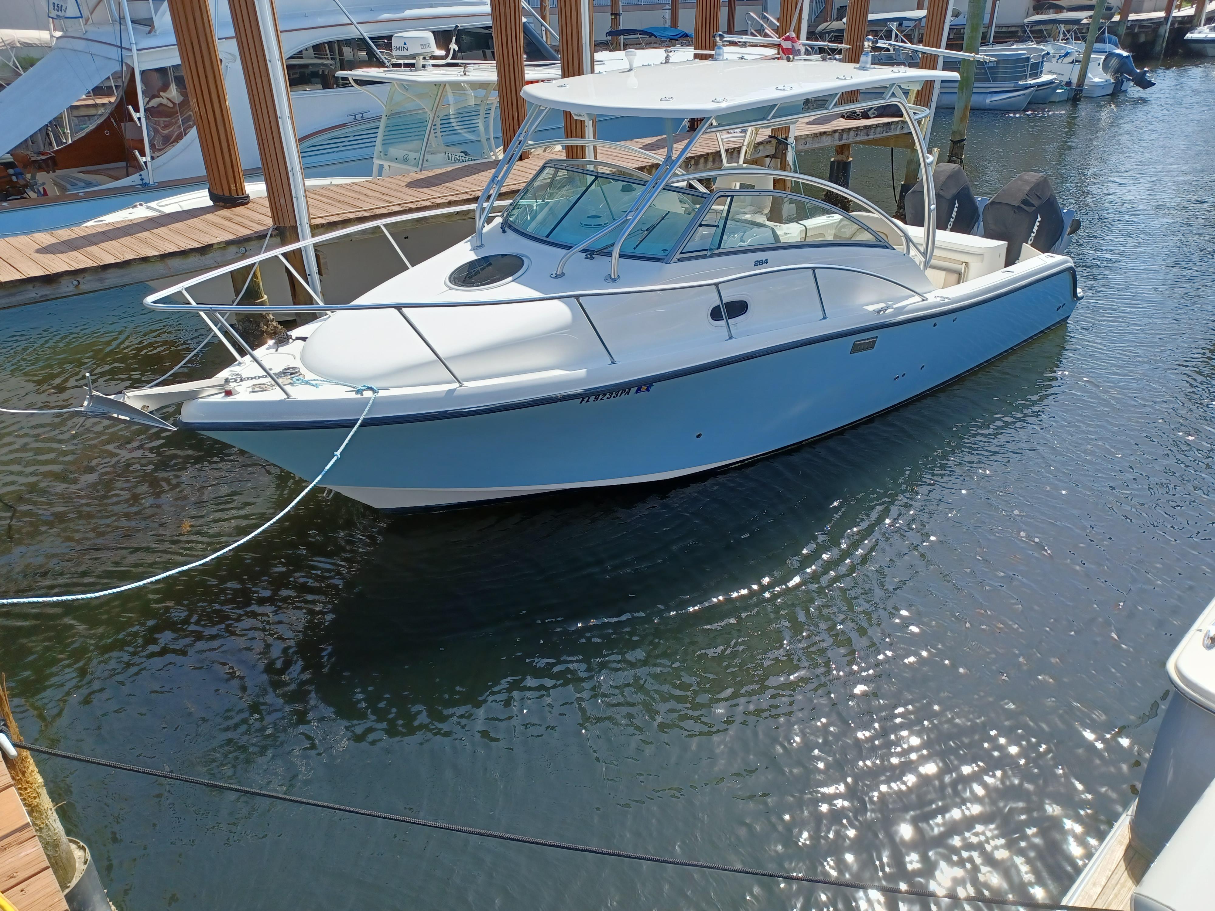 2009 Mako 284 Express Cuddy Cabin Kaufen - YachtWorld