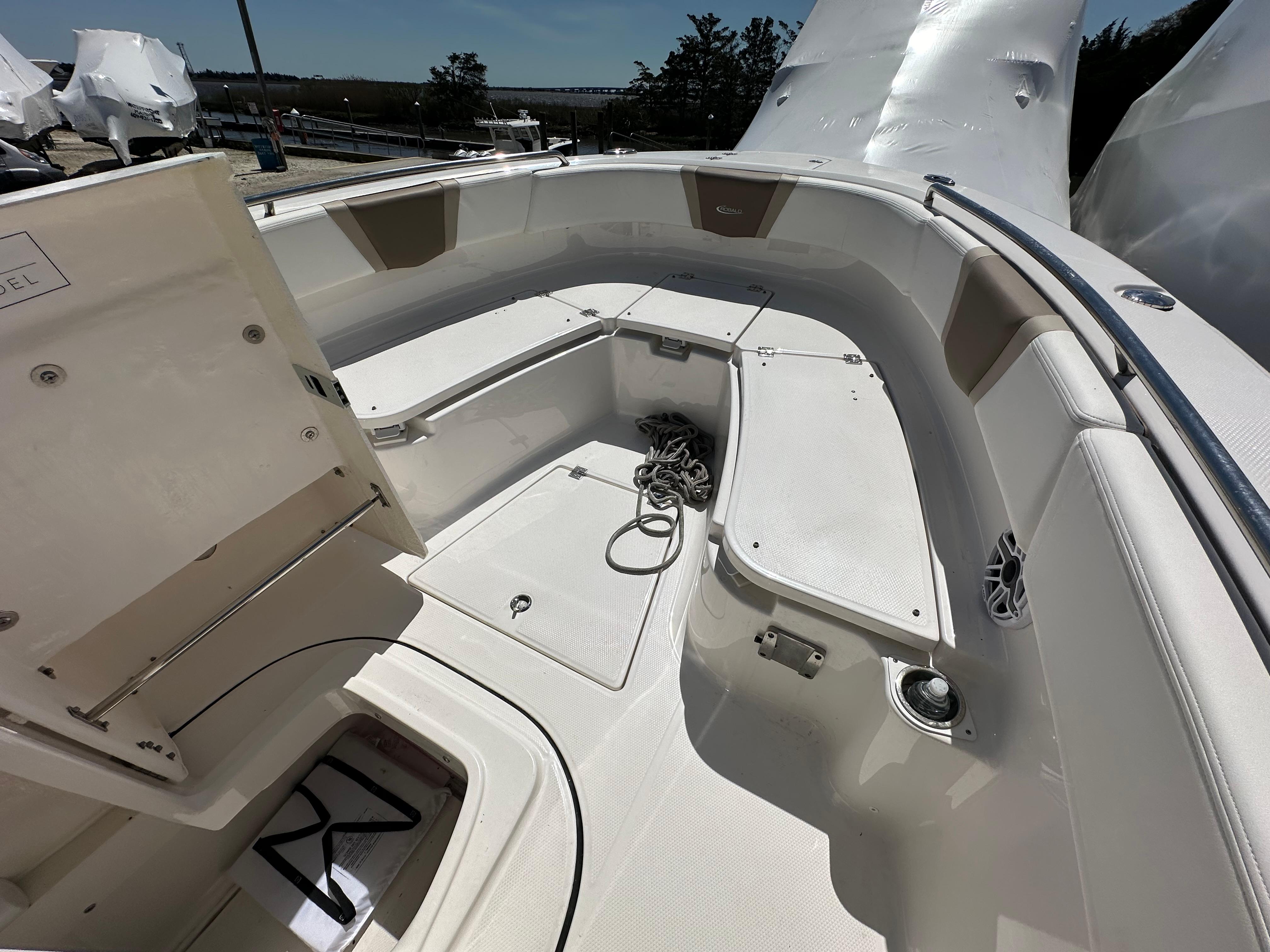 2023 Robalo R250 Center Console Center Console for sale - YachtWorld