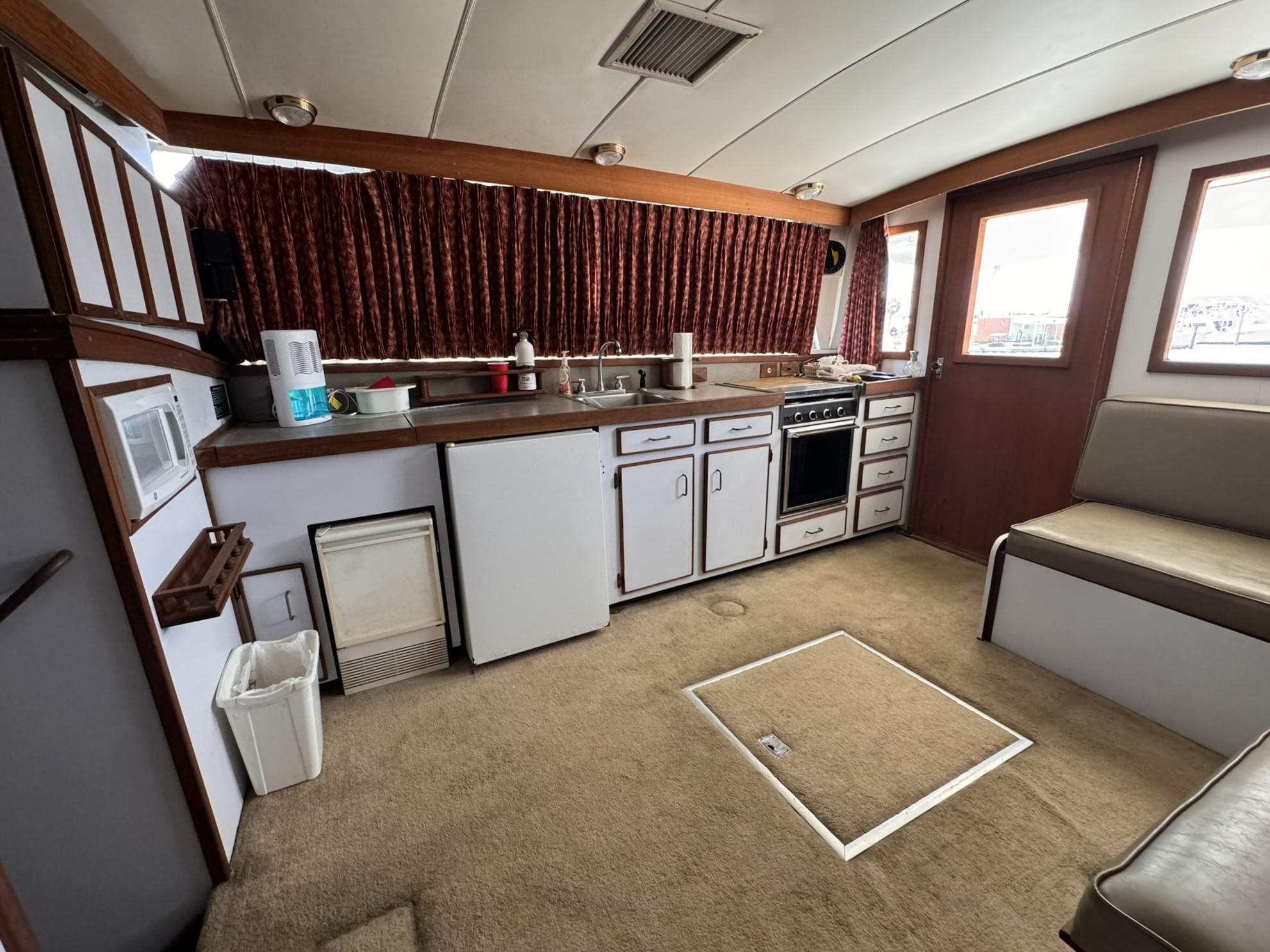 1979 Bertram 38 Sport Fisherman Convertible for sale - YachtWorld