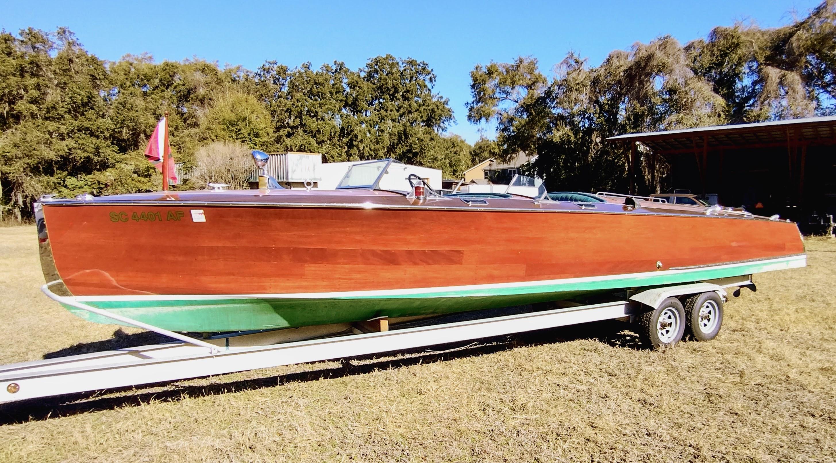 1988 Hacker-Craft 30 Triple Cockpit Runabout for sale - YachtWorld