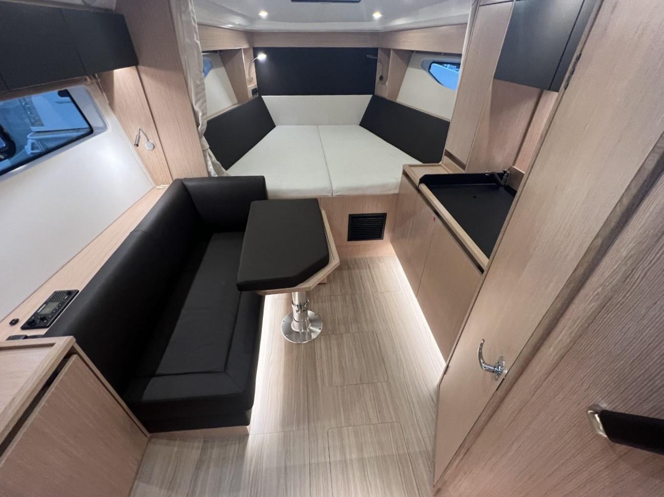 2024 Bavaria SR33HT Cruiser for sale - YachtWorld