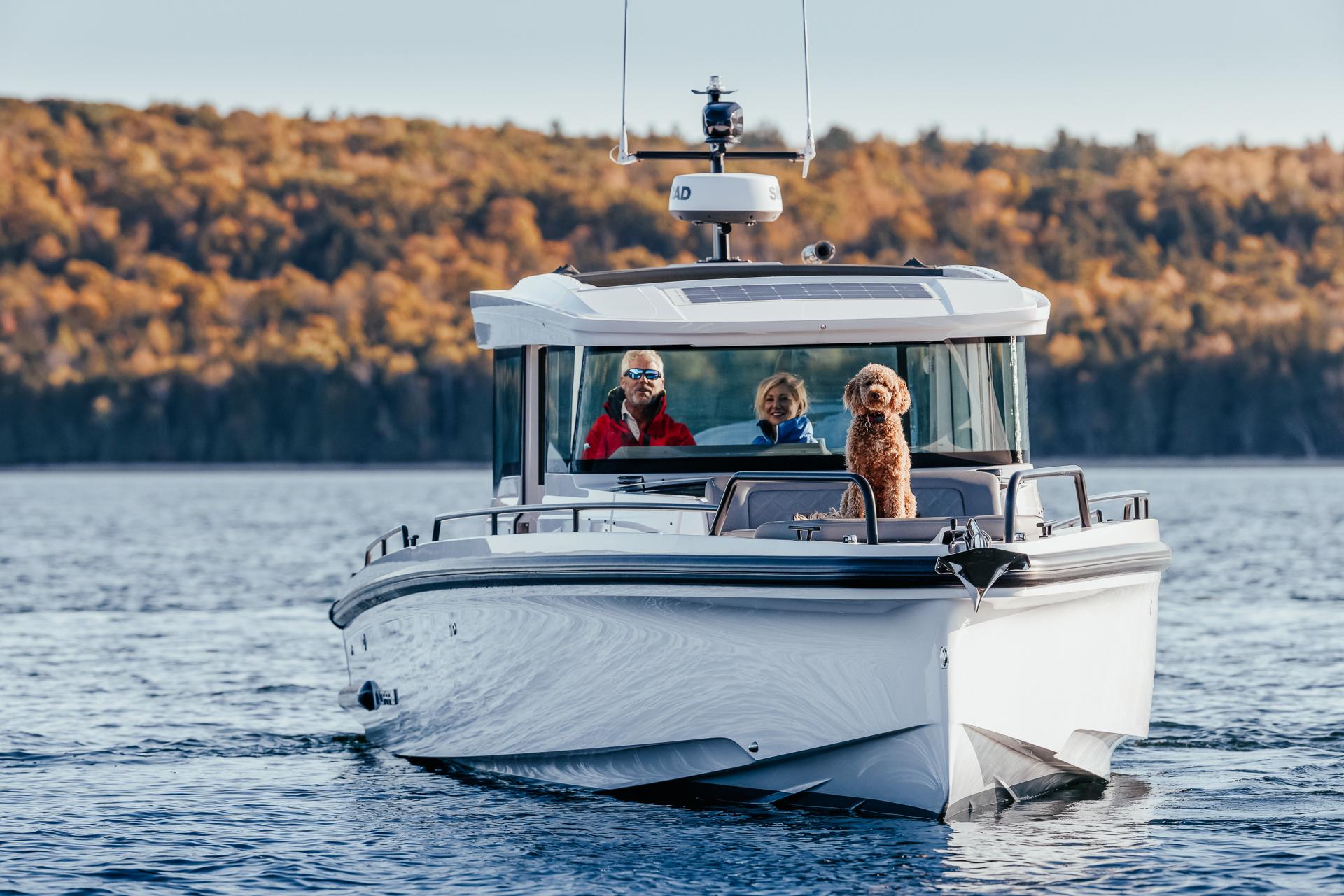 2024 Axopar 37 XC Cross Cabin BRABUS Trim Performance Line Andere Boote ...