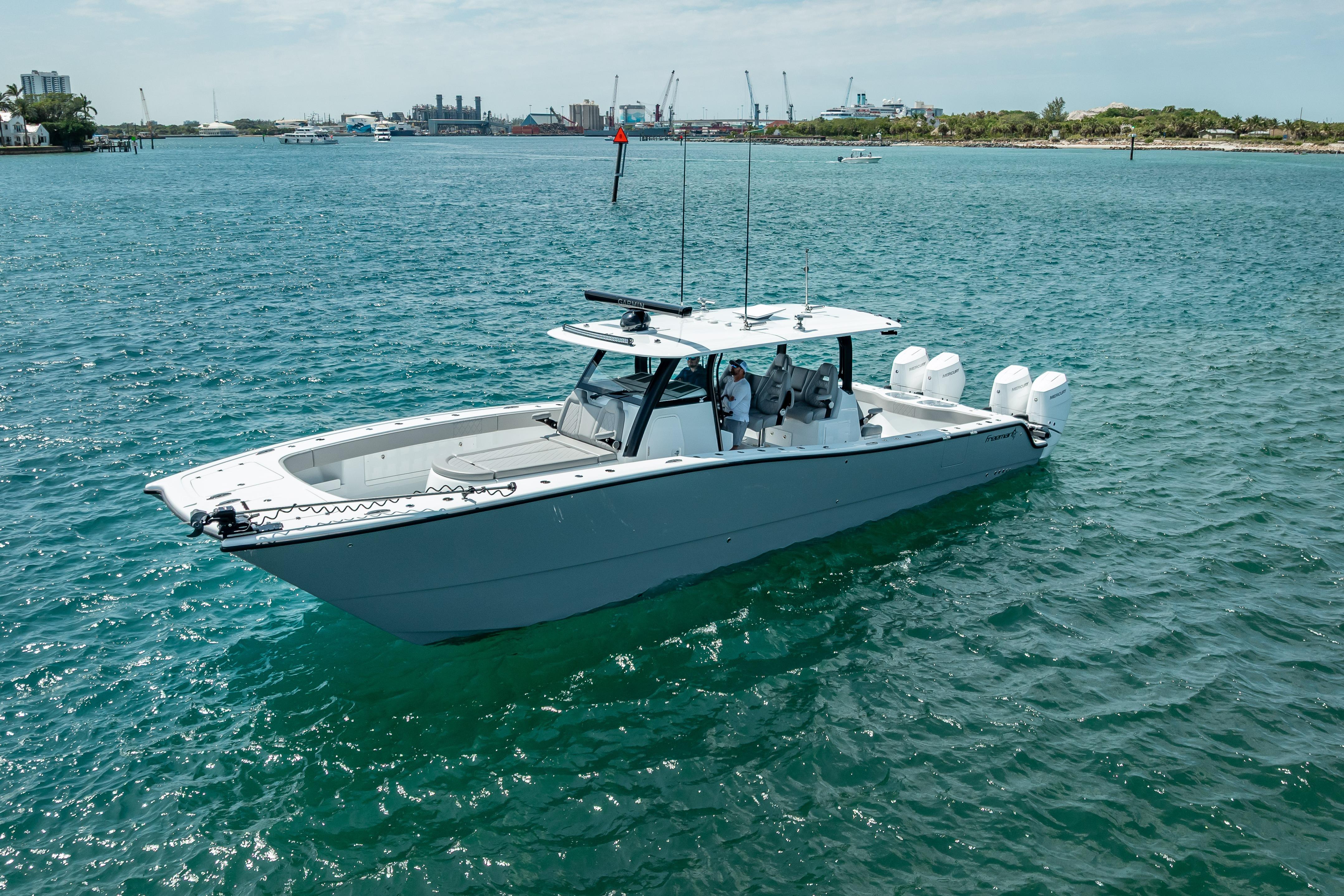 2024 Freeman 42LR Center Console for sale - YachtWorld