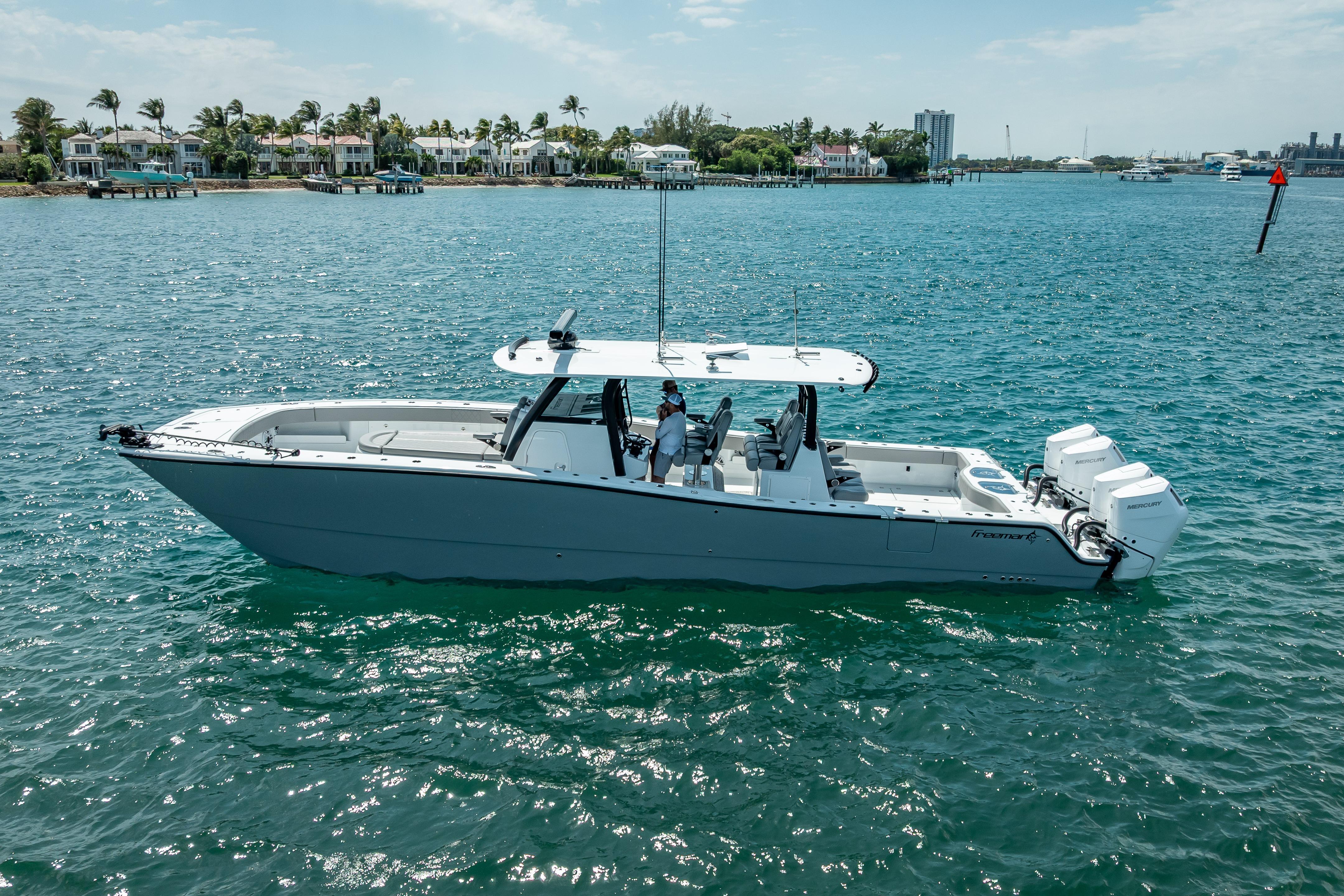 2024 Freeman 42LR Center Console for sale - YachtWorld