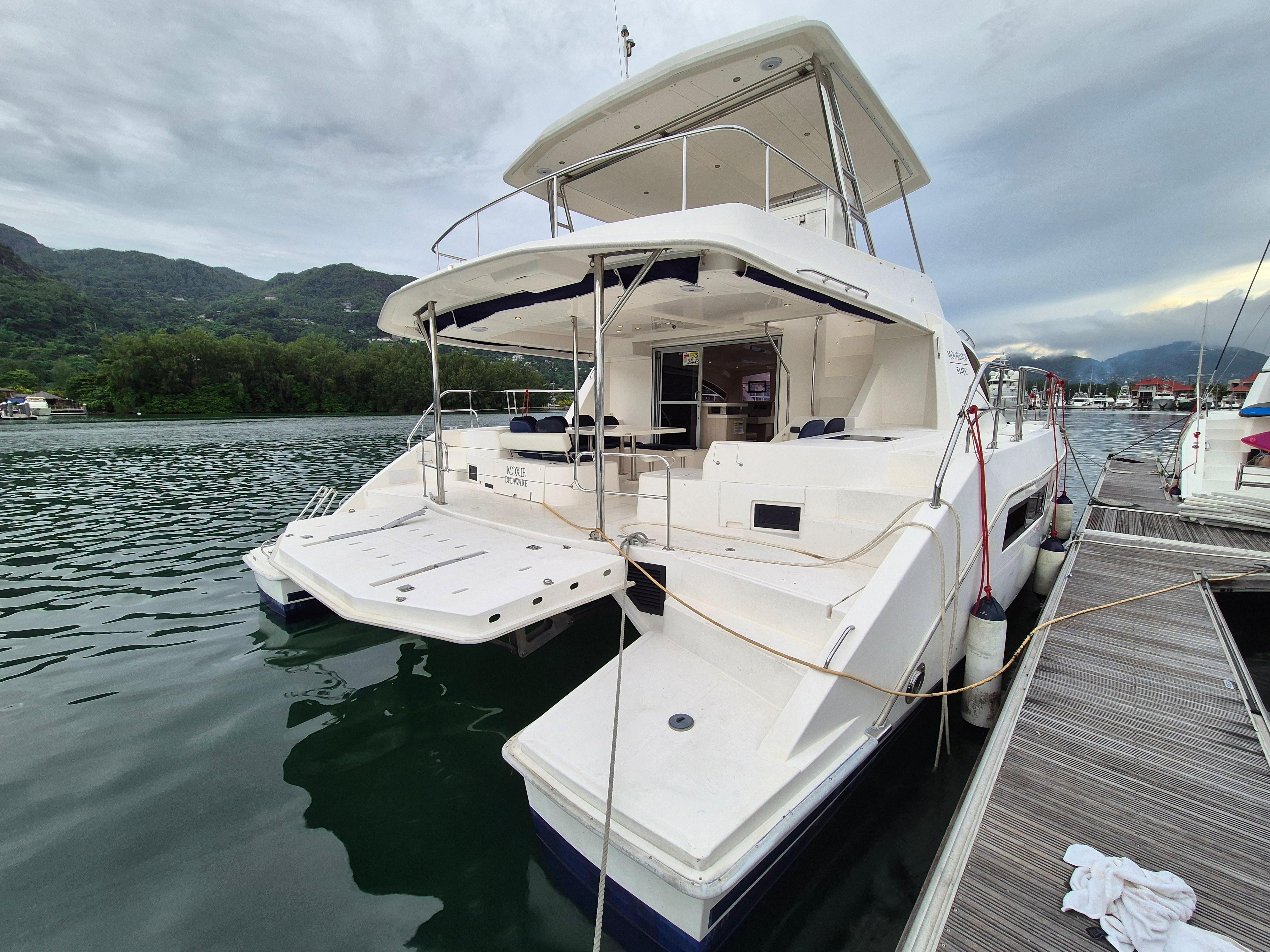 2016 Leopard 51 Powercat Power Catamaran for sale - YachtWorld