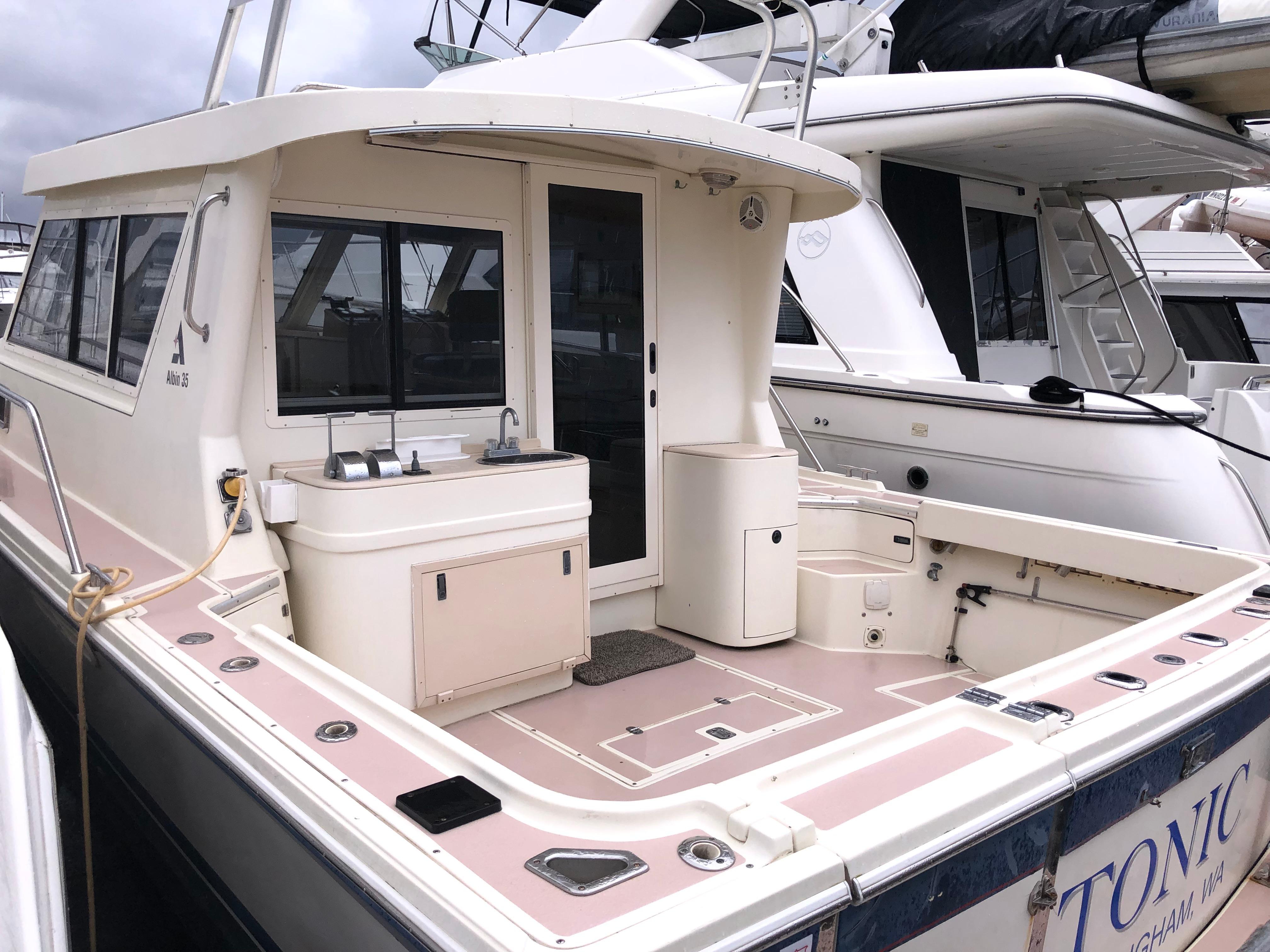 2000 Albin 35 Tournament Express Saltwater Fishing for sale - YachtWorld