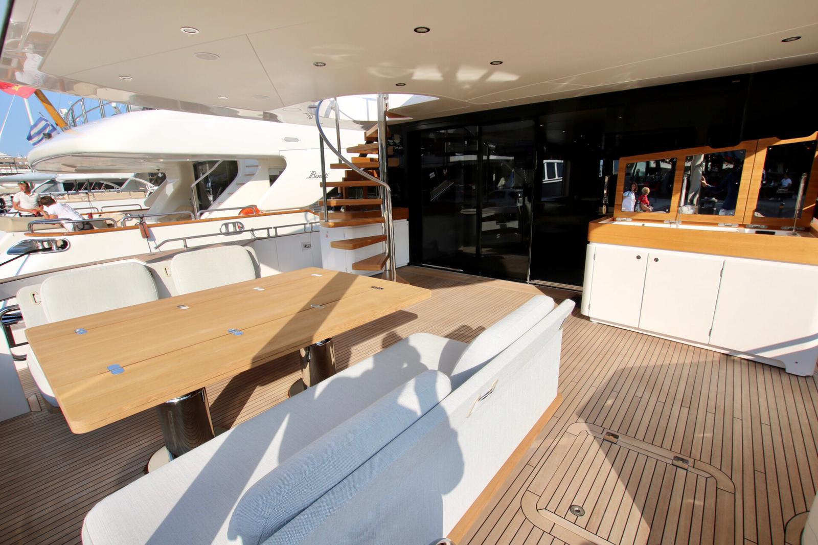 2021 Motor Yachts Azimut for sale - YachtWorld