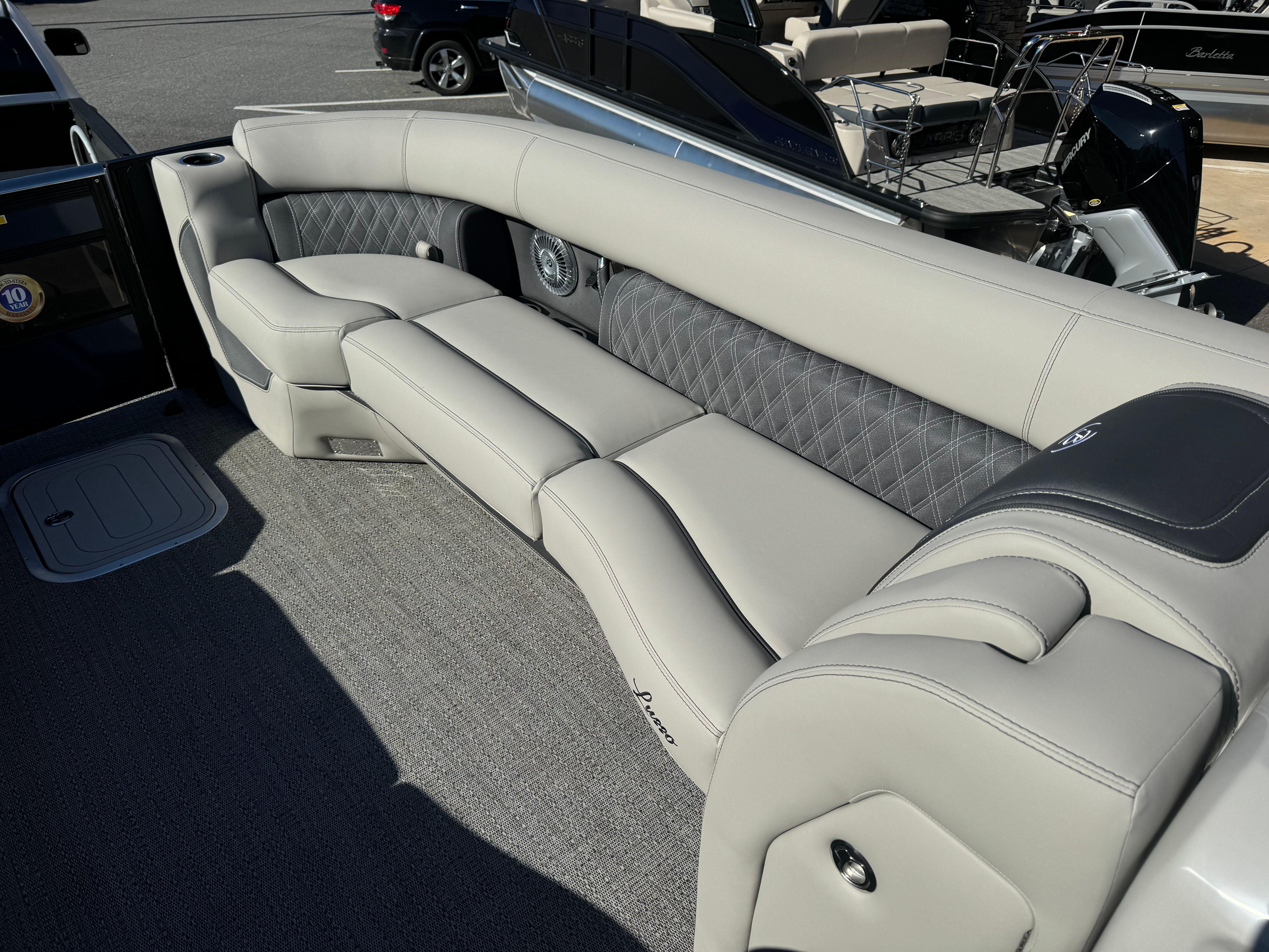 2025 Barletta Lusso L25U Pontonboten te koop- YachtWorld