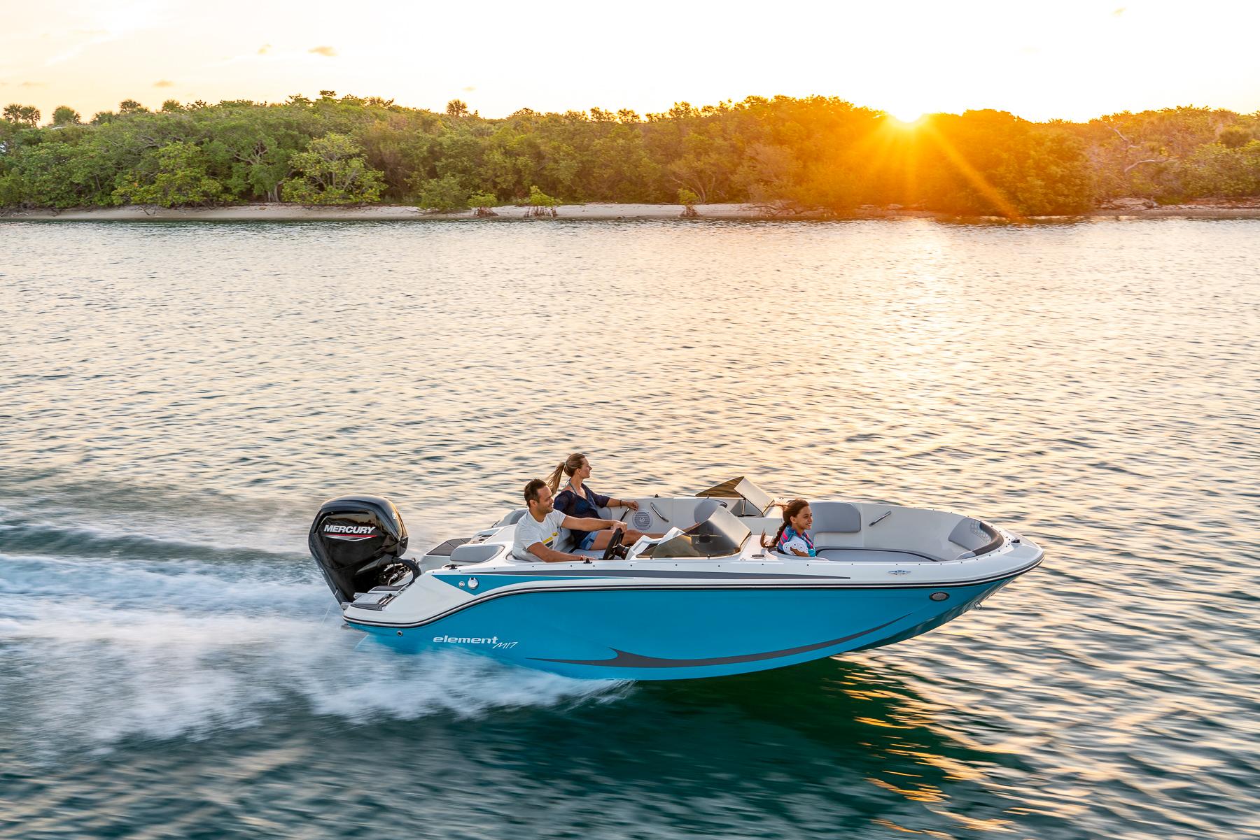 2024 Bayliner M17 Deck for sale - YachtWorld