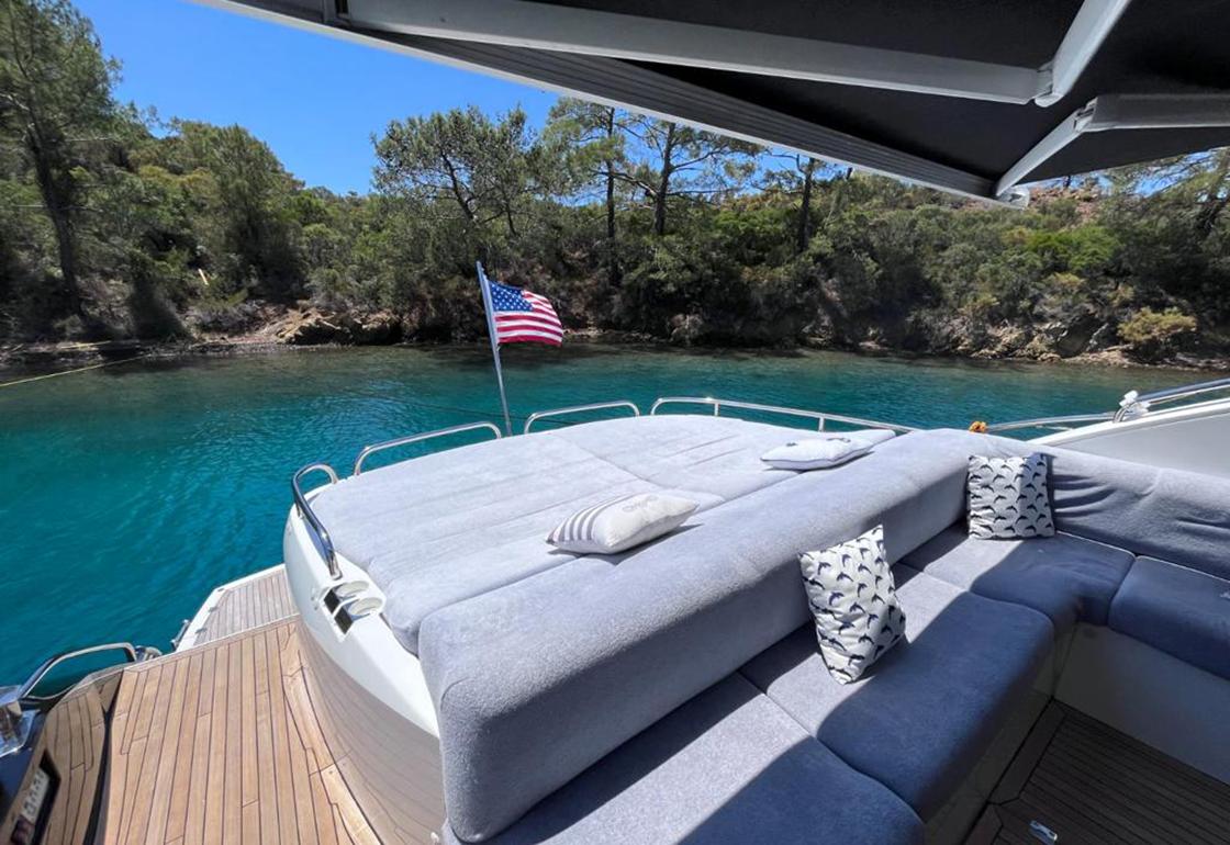 2009 Sunseeker Predator 60 Motor Yachts for sale - YachtWorld