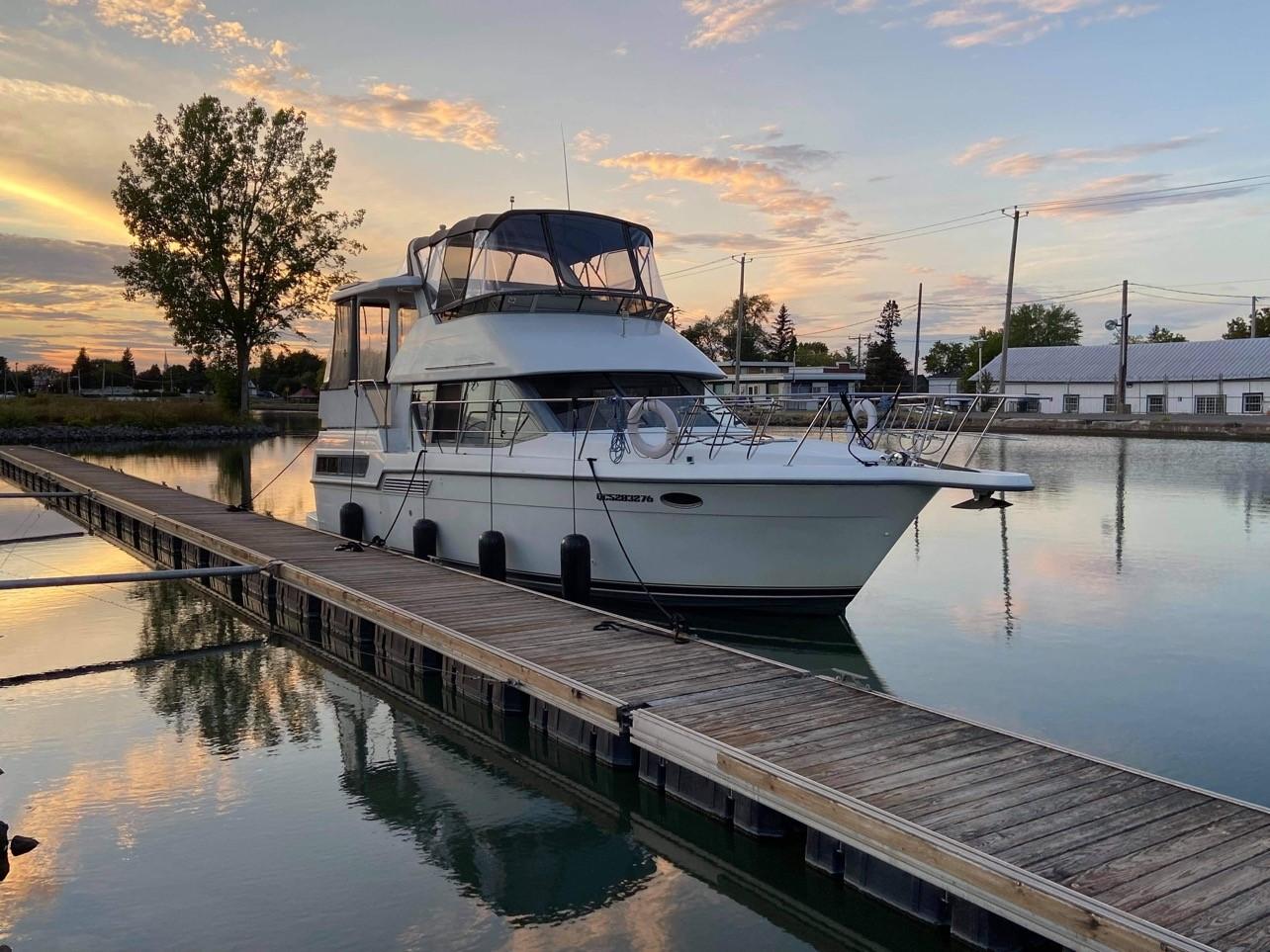 1994 Carver 350 Voyager Motor Yacht for sale - YachtWorld