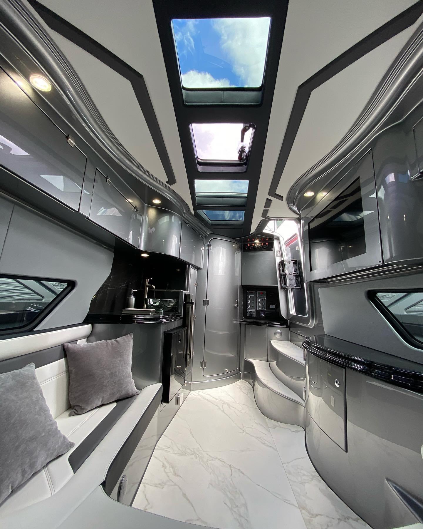 2025 MTI V50 Bateaux offshore à vendre - YachtWorld