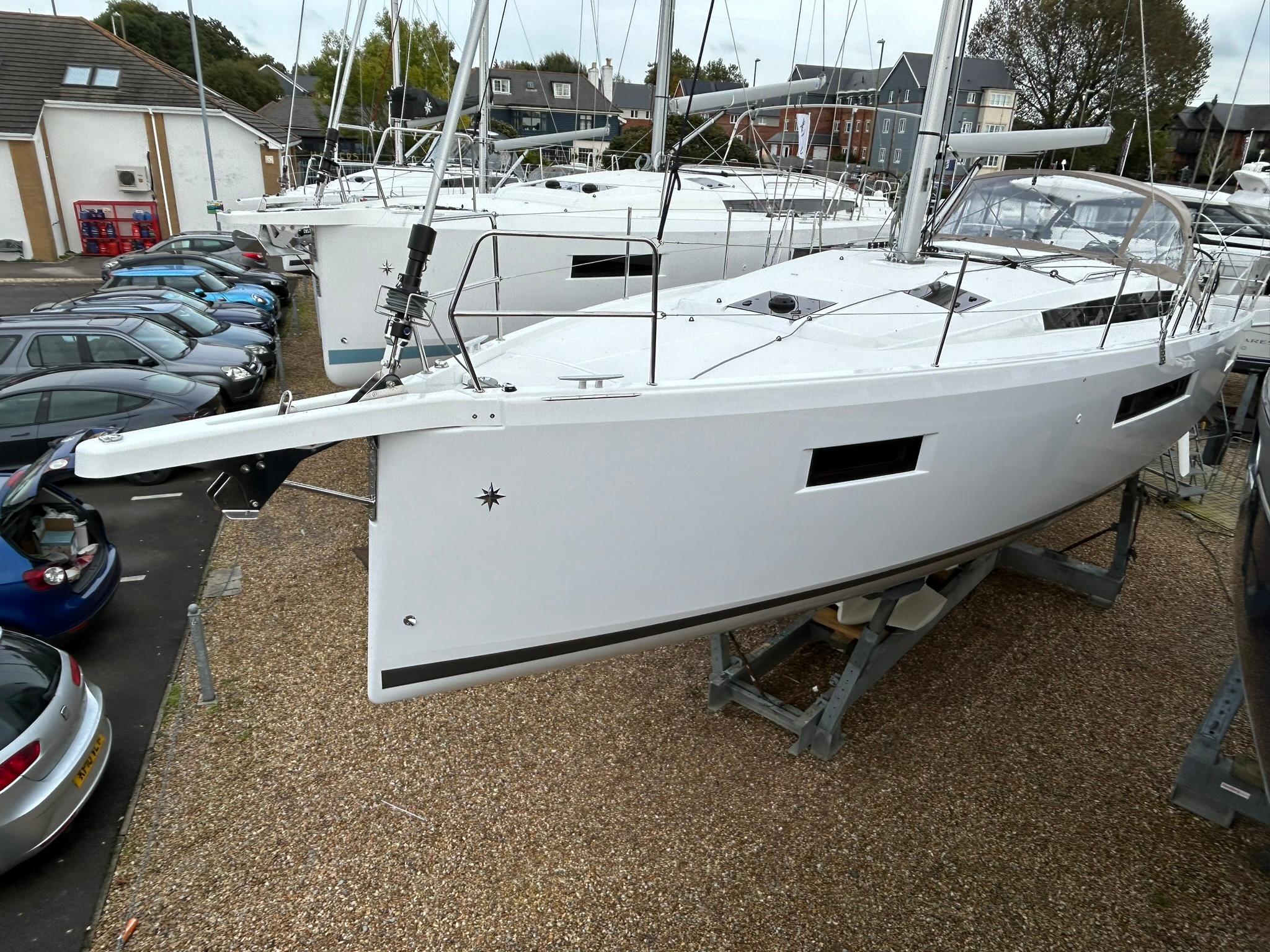 New Jeanneau Sun Odyssey 410 in Hampshire - iNautia