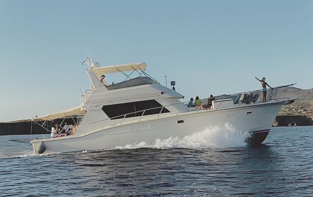 Bateaux Hatteras 52 Convertible à vendre | YachtWorld