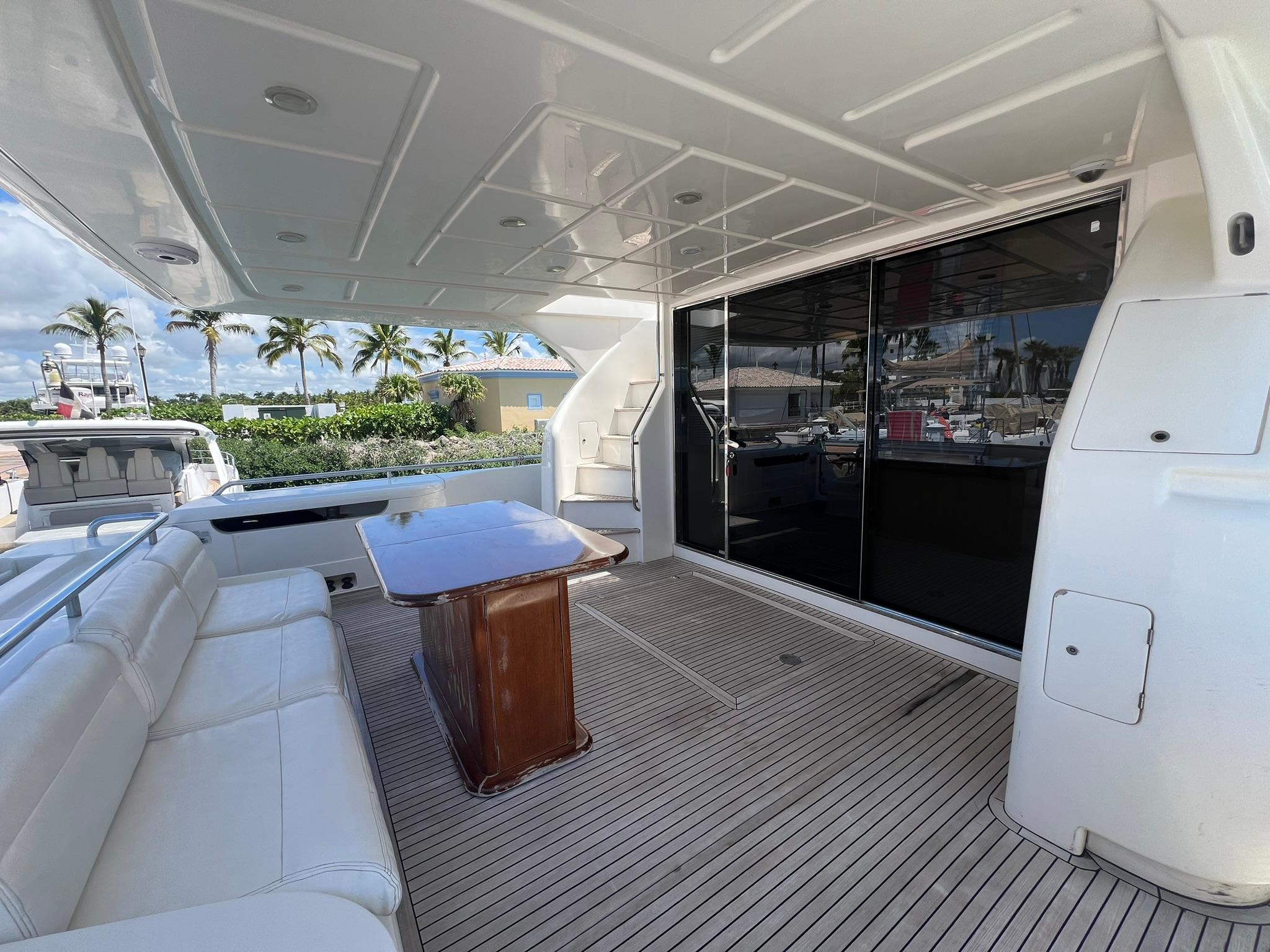 2006 Ferretti Yachts 731 Flybridge for sale - YachtWorld