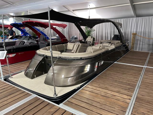 2024 Bennington 25 QX CLAD SWING BACK Pontoon for sale - YachtWorld