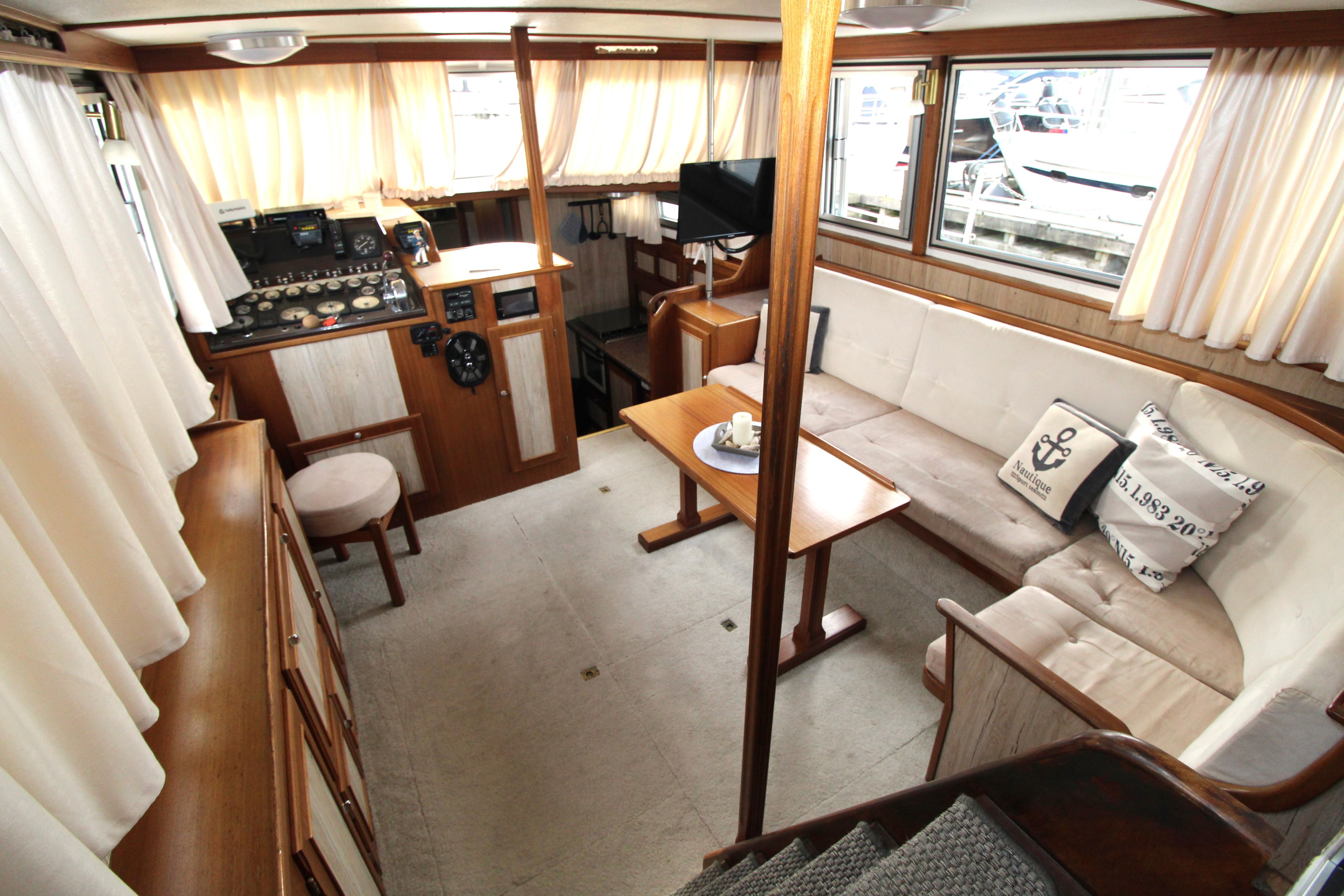 1984 Custom DD Yacht 1300 Motor Yachts for sale - YachtWorld