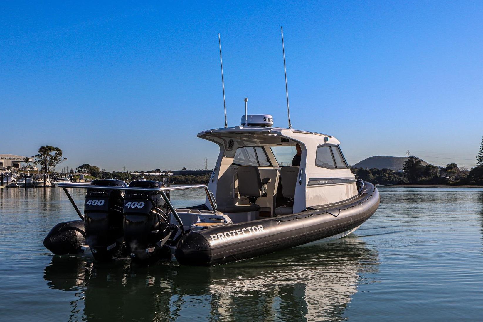 2024 Protector 330 Targa / EQUIPPED / MERC' 400 HP RIB Kaufen - YachtWorld